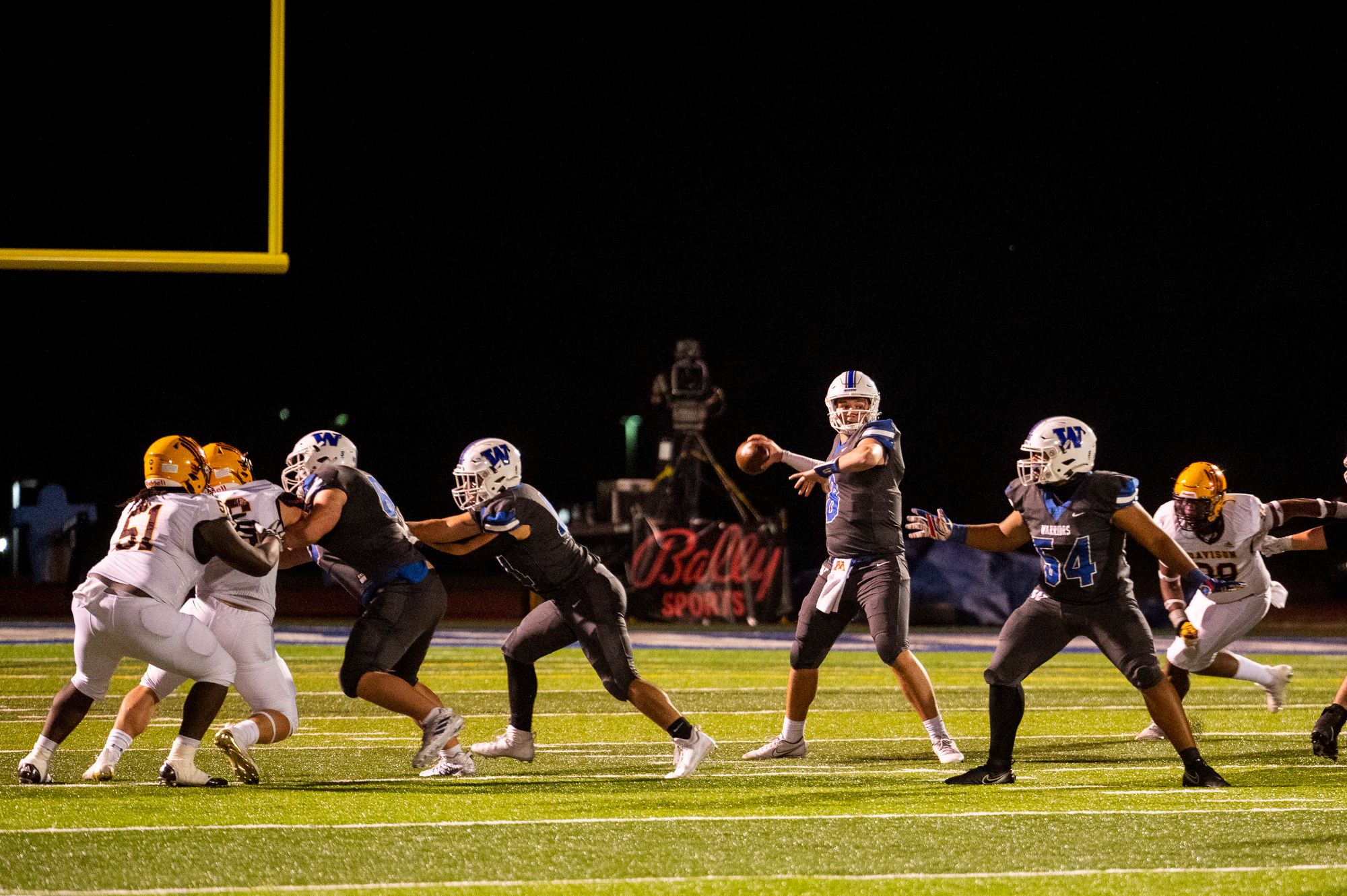 Walled Lake Western vs. Davison high school football - mlive.com