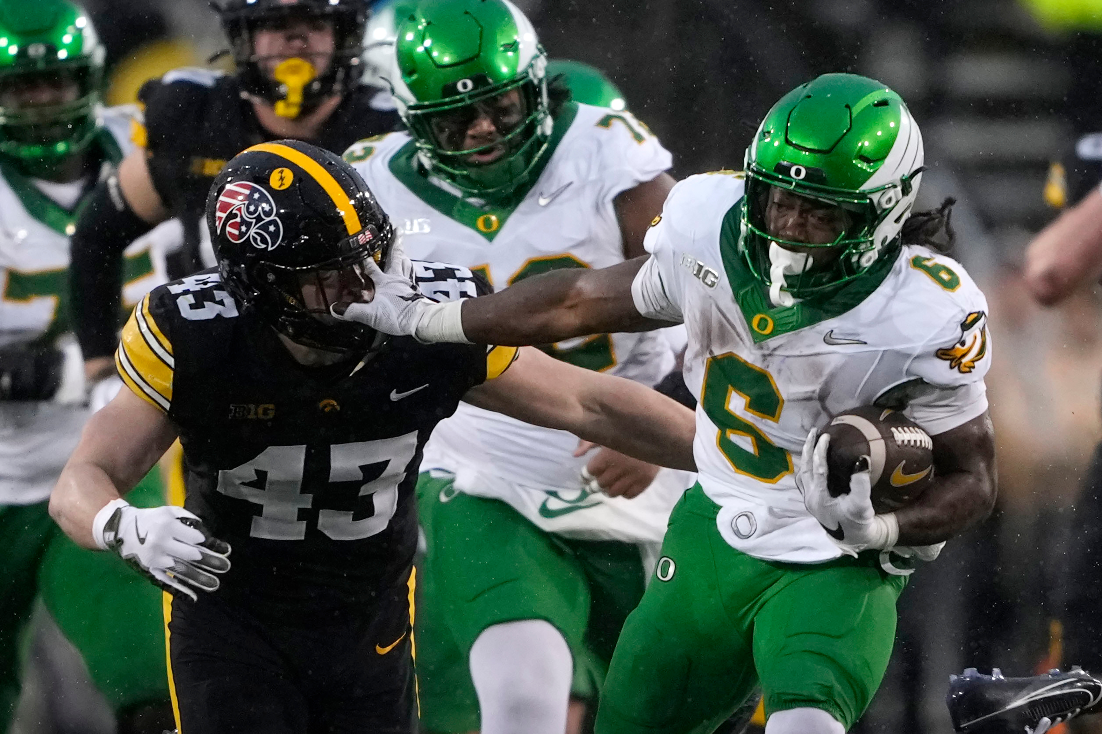 No. 9 Oregon Ducks at No. 20 Iowa Hawkeyes: Nov. 8, 2025 - oregonlive.com