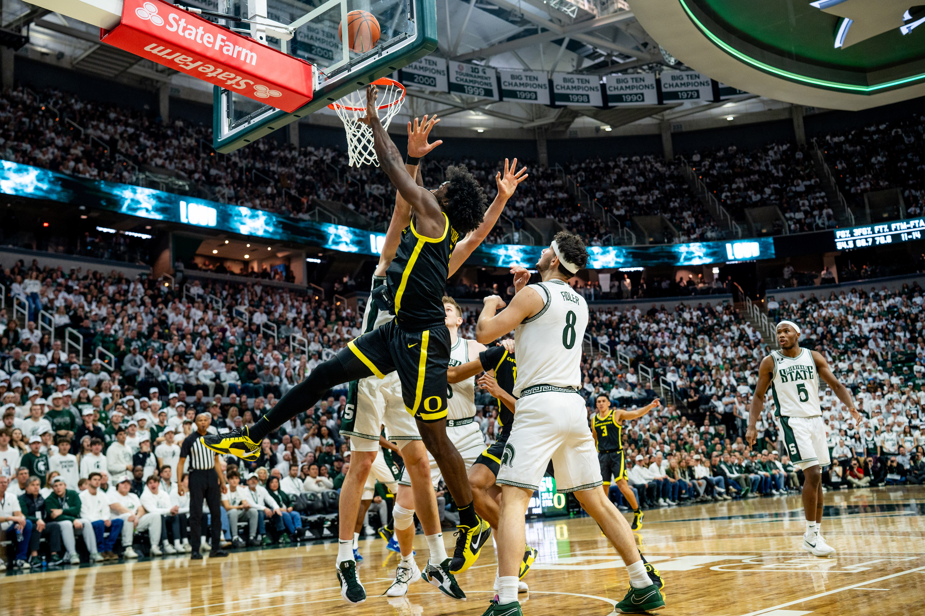 Michigan State produces epic second-half comeback to defeat Oregon in ...