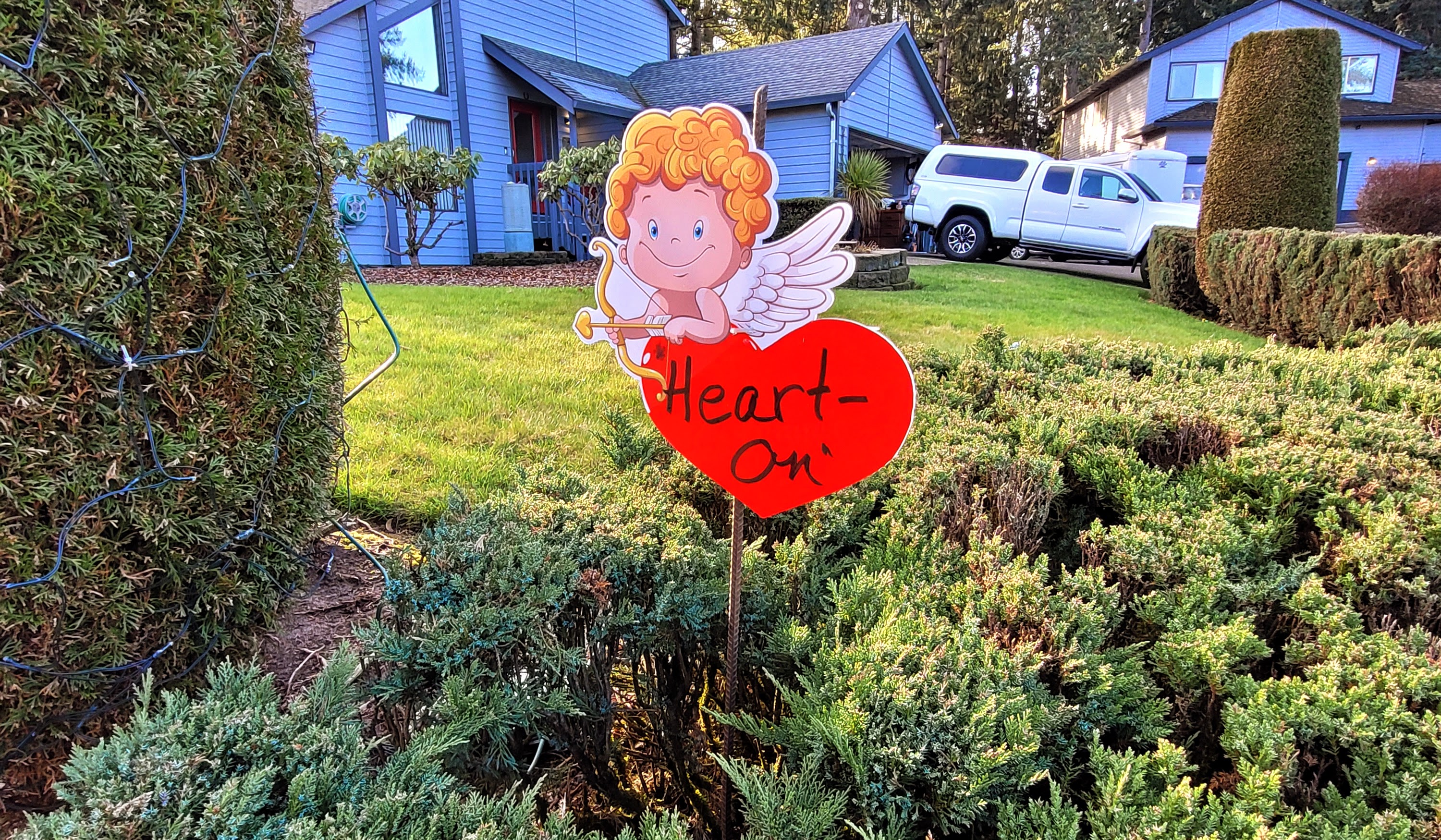 Tualatin's suggestive topiary - oregonlive.com
