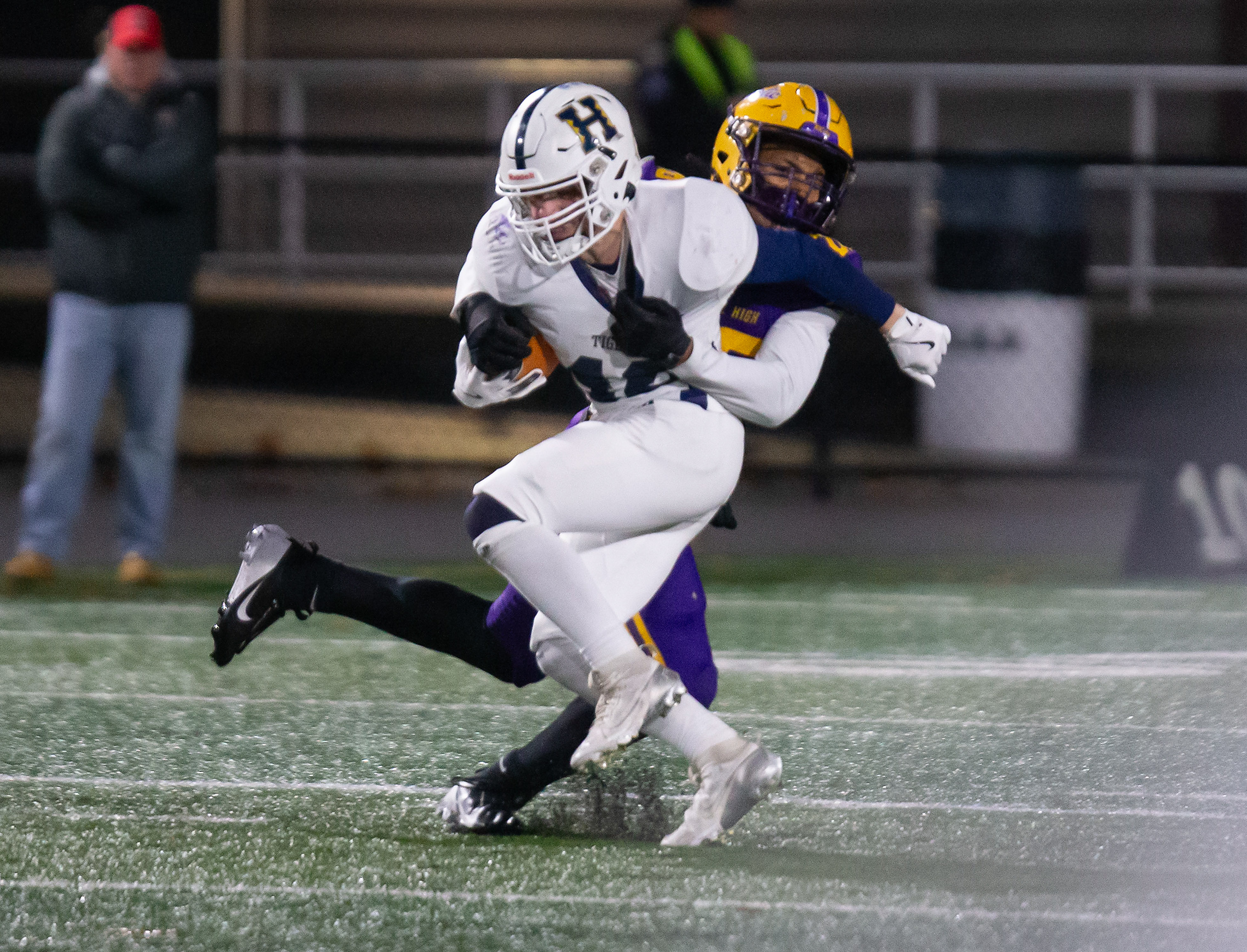 Roman Catholic defeats Hollidaysburg 48-14 in PIAA 5A high school ...