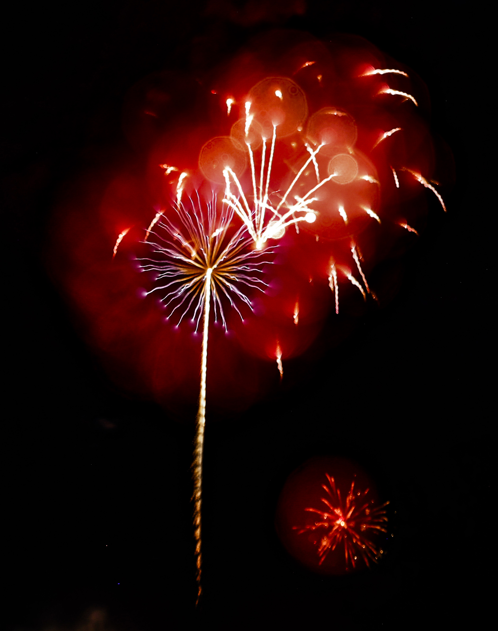 Funky fireworks display dazzles over Manlius - syracuse.com