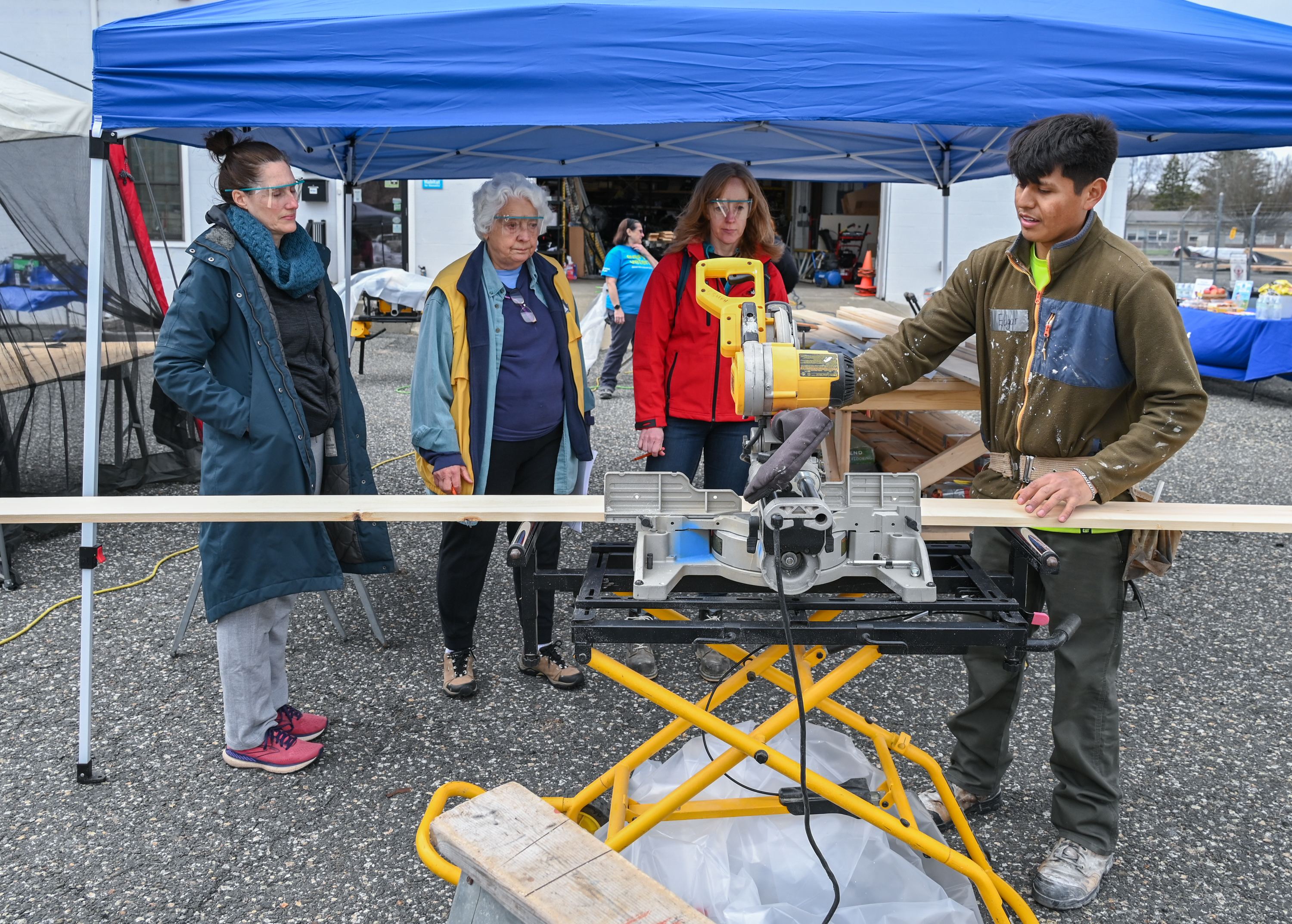 Habitat volunteers wield tools at Women Build event in West Springfield ...