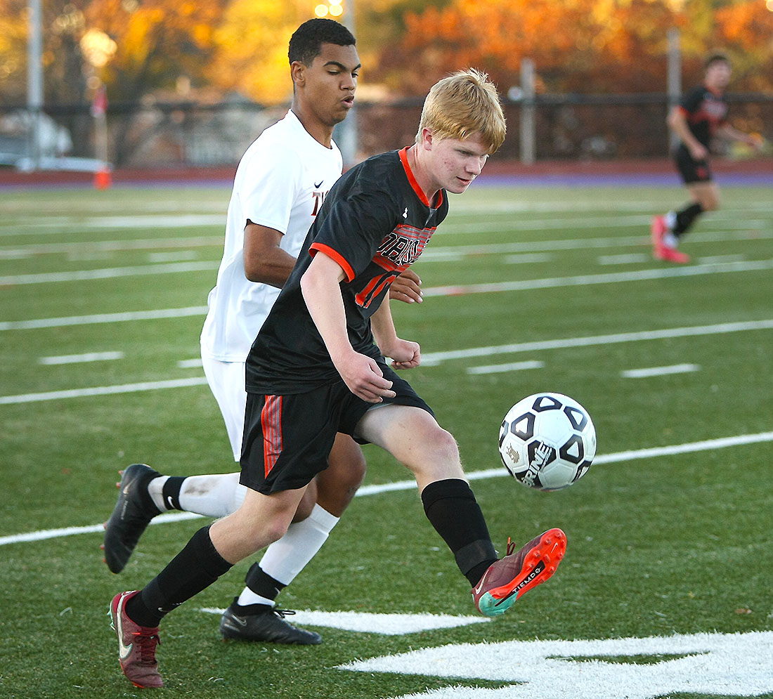 South Hadley vs Belchertown boys PVIAC Championship Soccer 11/2/22 ...