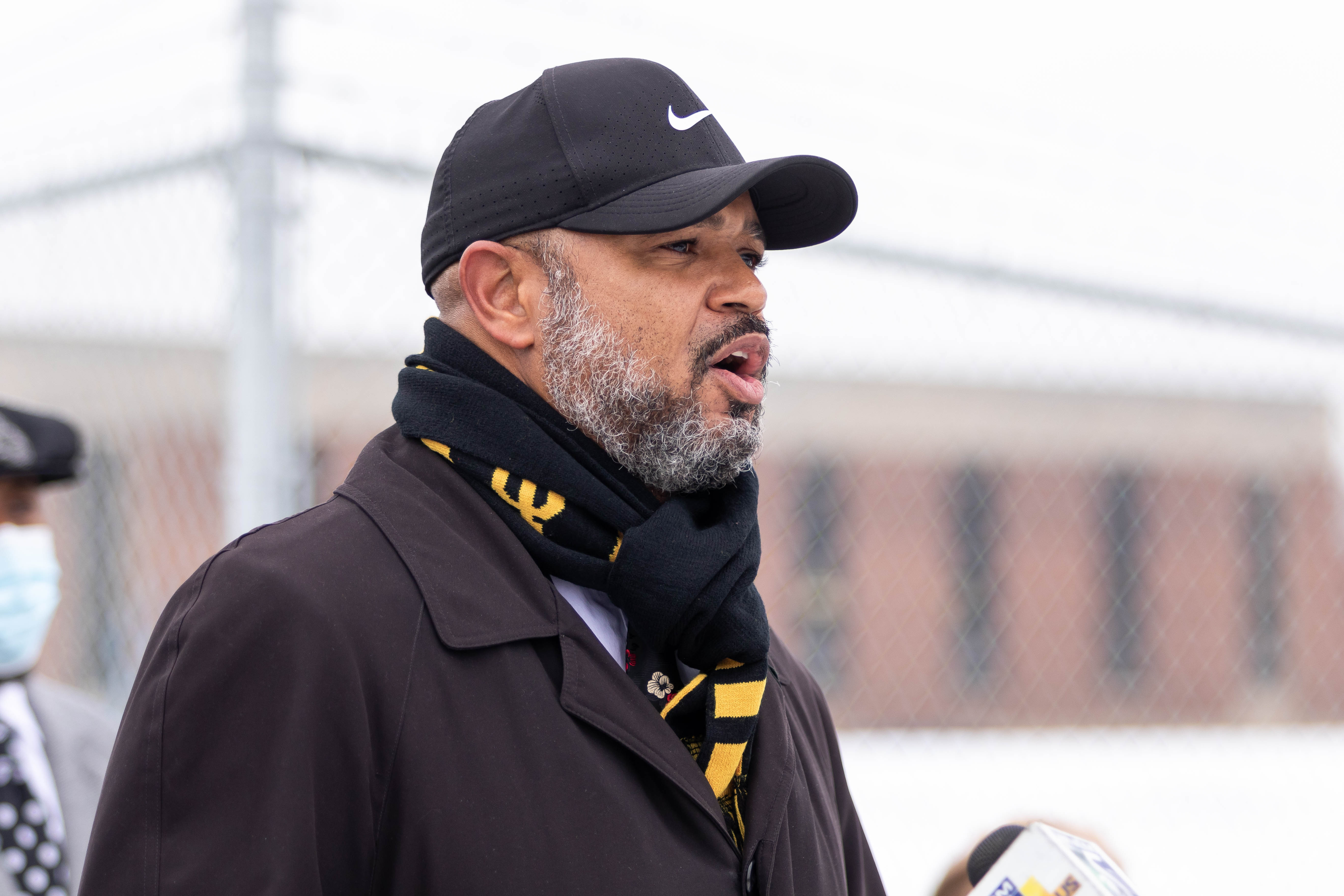 Flint citizens gather outside water plant to protest settlement on Jan ...