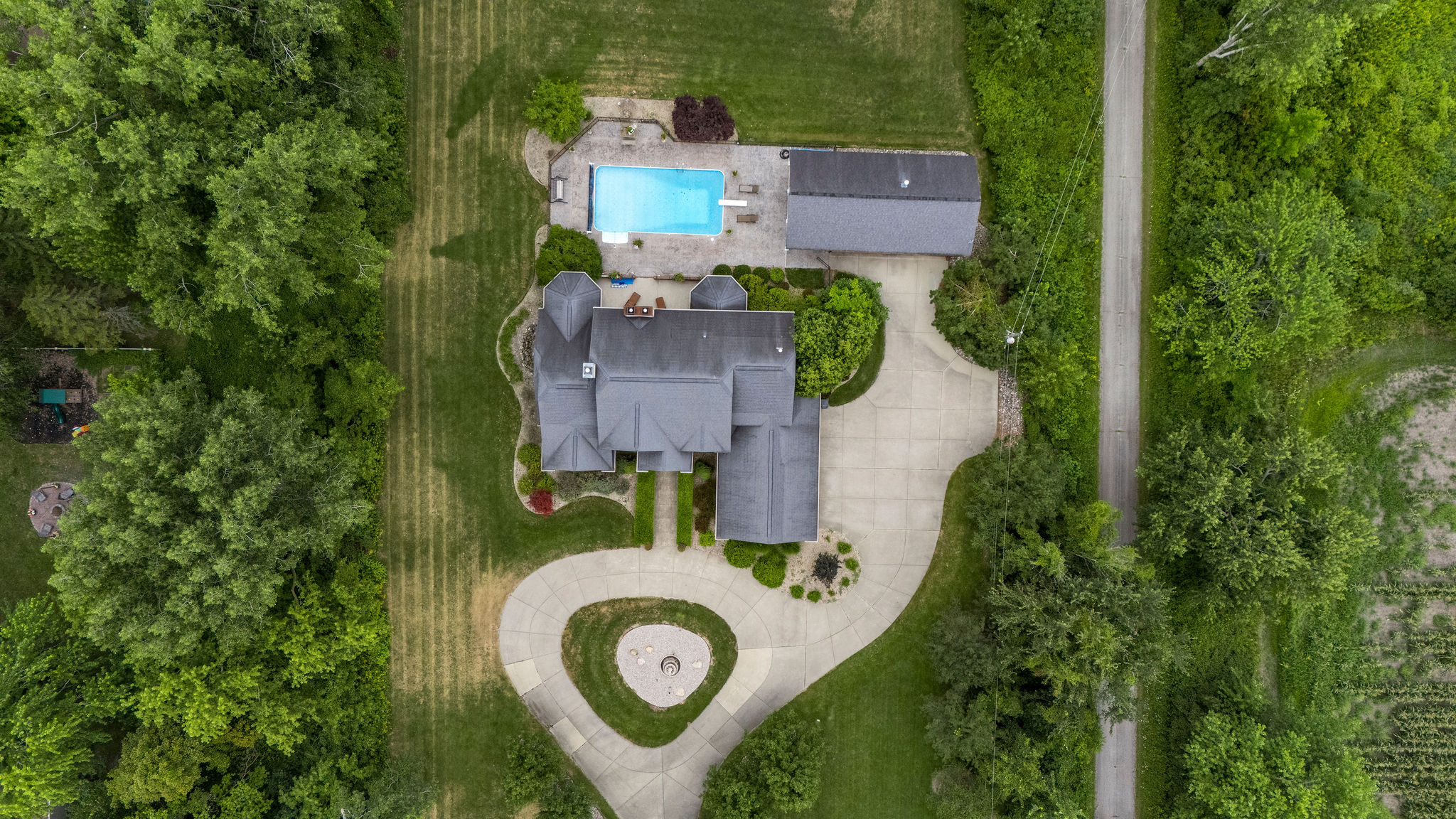 House of the Week: 1238 W. Center Road in Essexville - mlive.com