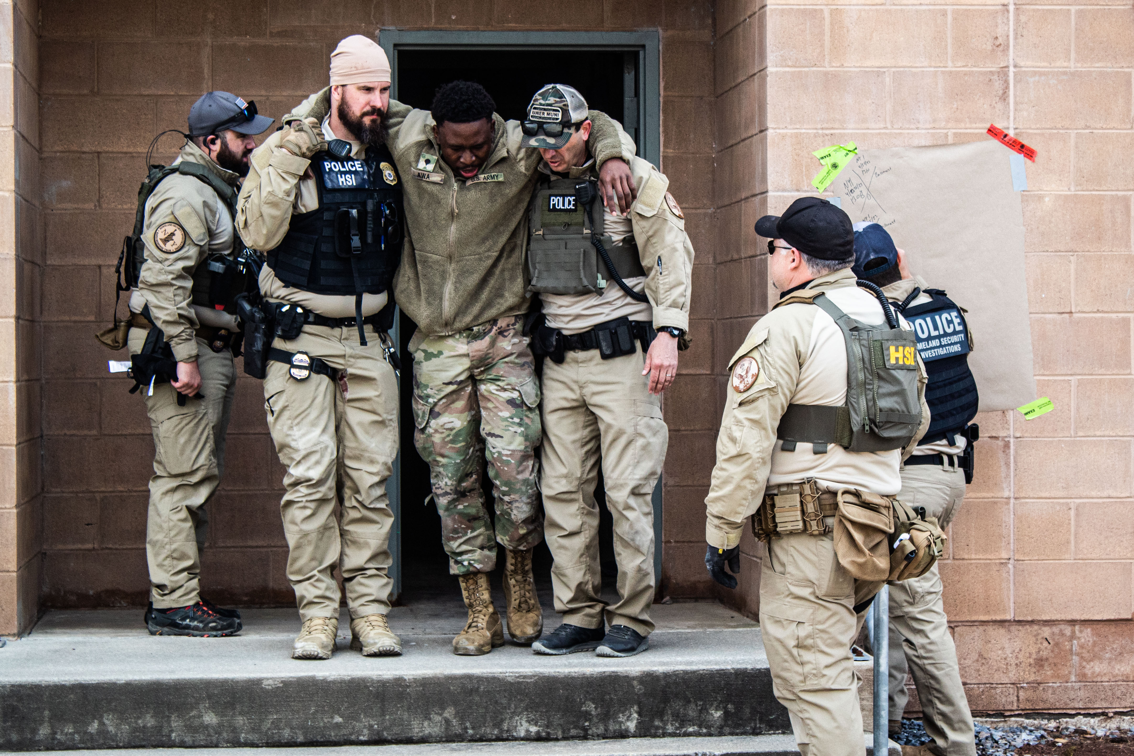 HSI Rapid Response Team conducts field exercises at Ft. Indiantown Gap ...