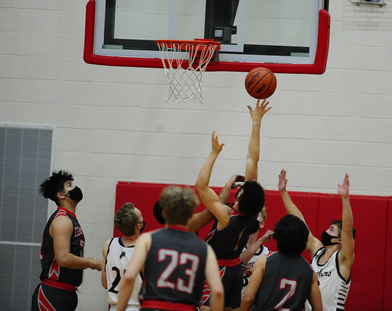 Parchment cruises past Constantine, 87-50, in boys basketball district ...