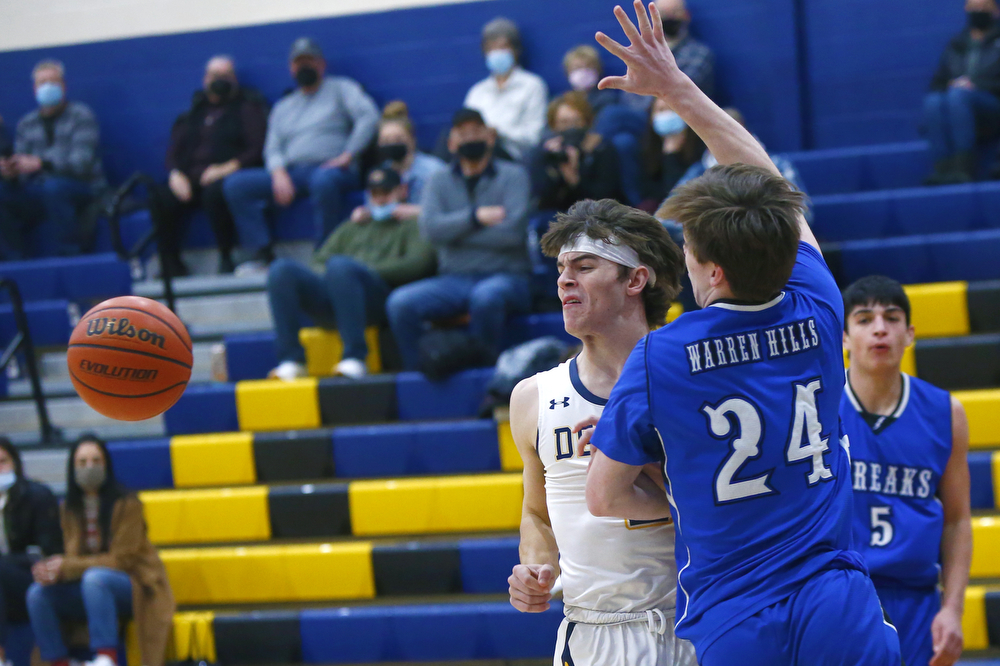 Delaware Valley boys basketball hosts Warren Hills on Jan. 22, 2022 ...