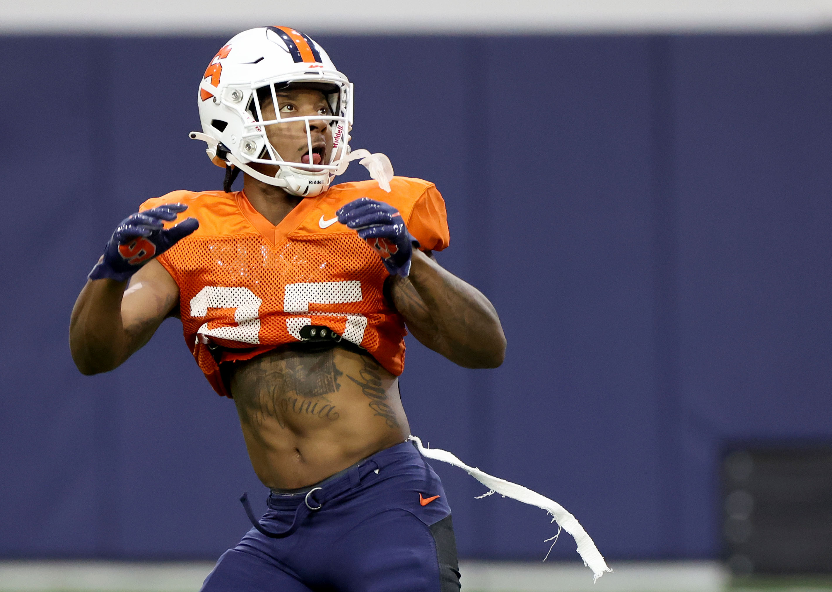 Syracuse football practice : March 30, 2022 - syracuse.com