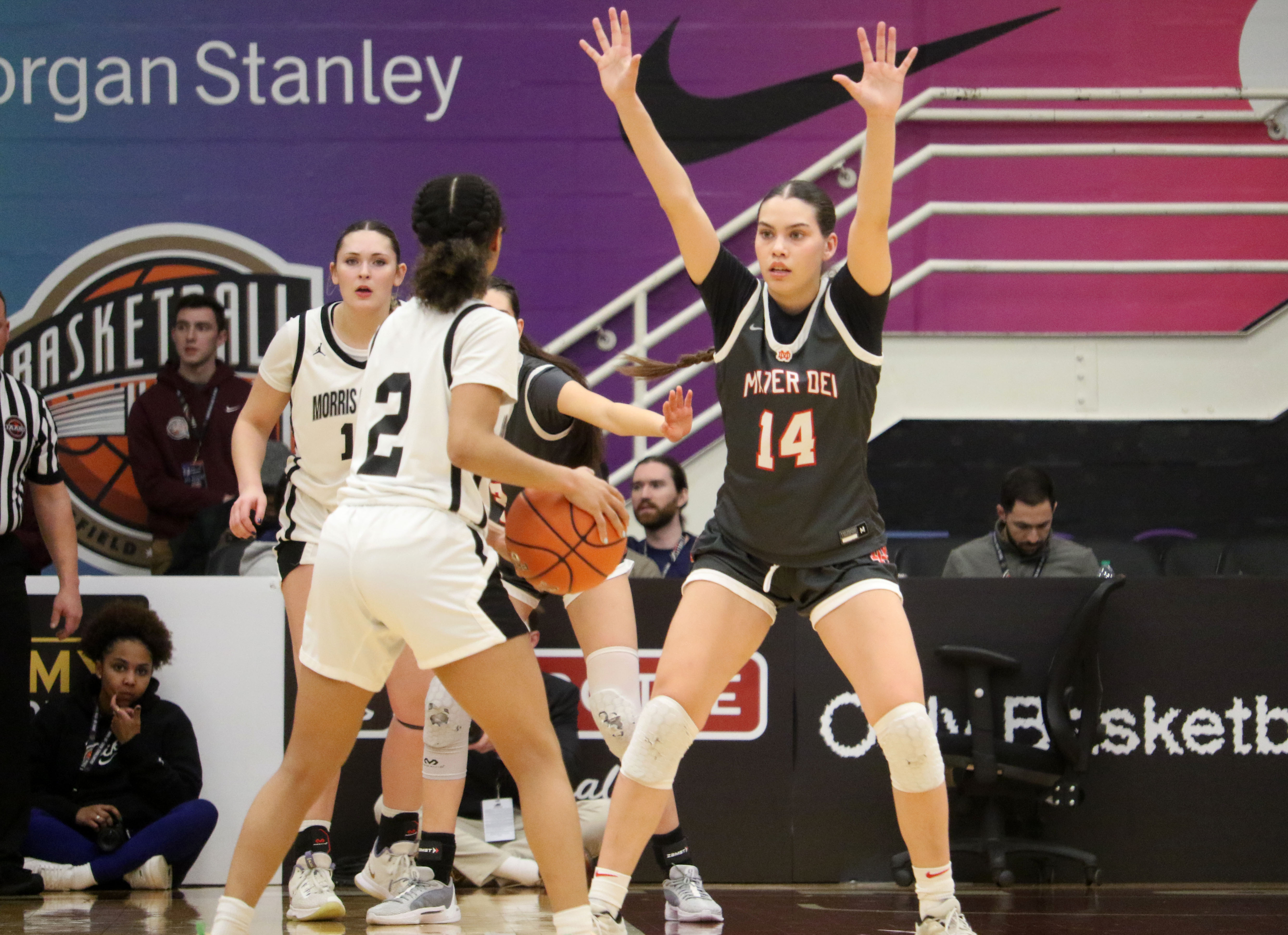 Morris Catholic vs. Mater Dei at Hoophall Classic - masslive.com