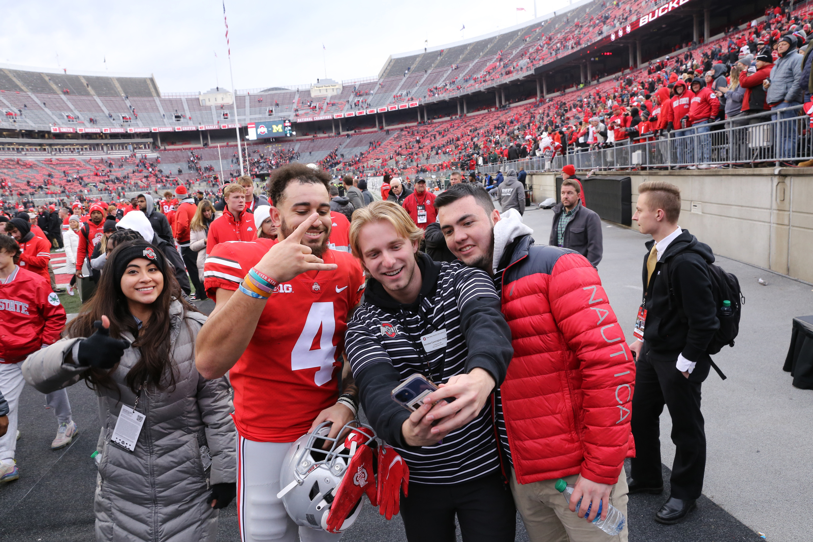 Fans at Ohio State's blowout win over Michigan State, 56-7 - cleveland.com