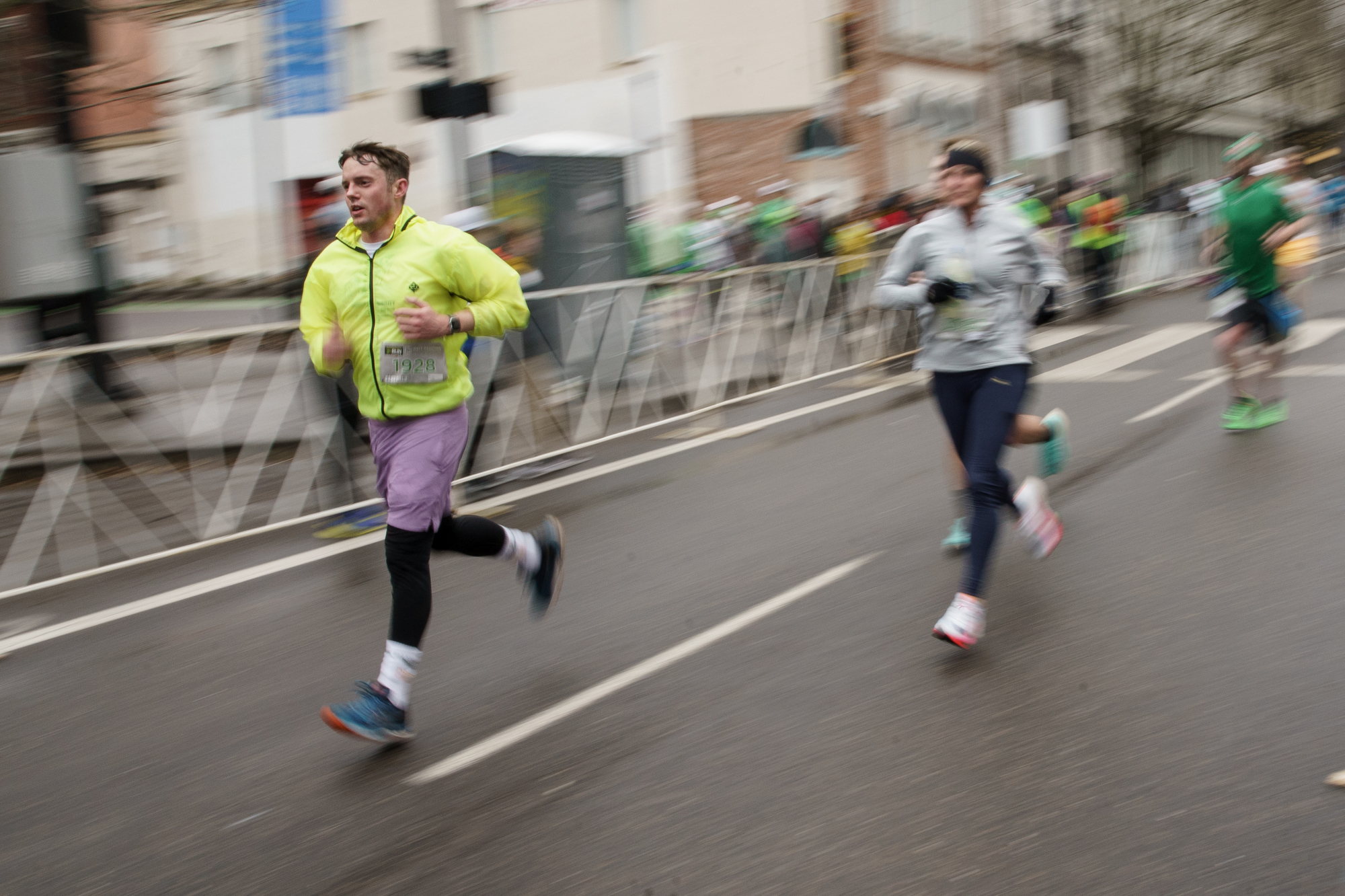 Portland’s 25th Shamrock Run brings 15,000 clad in green to the streets ...