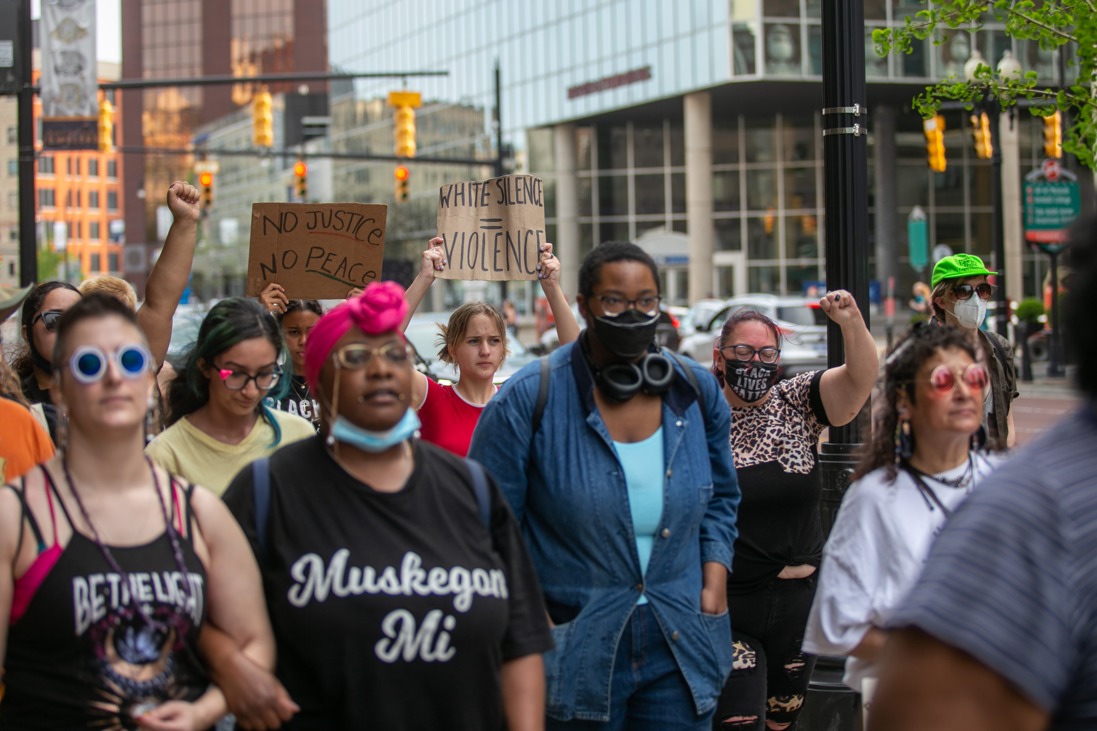 Protesters shut down Grand Rapids City Commission meeting - mlive.com
