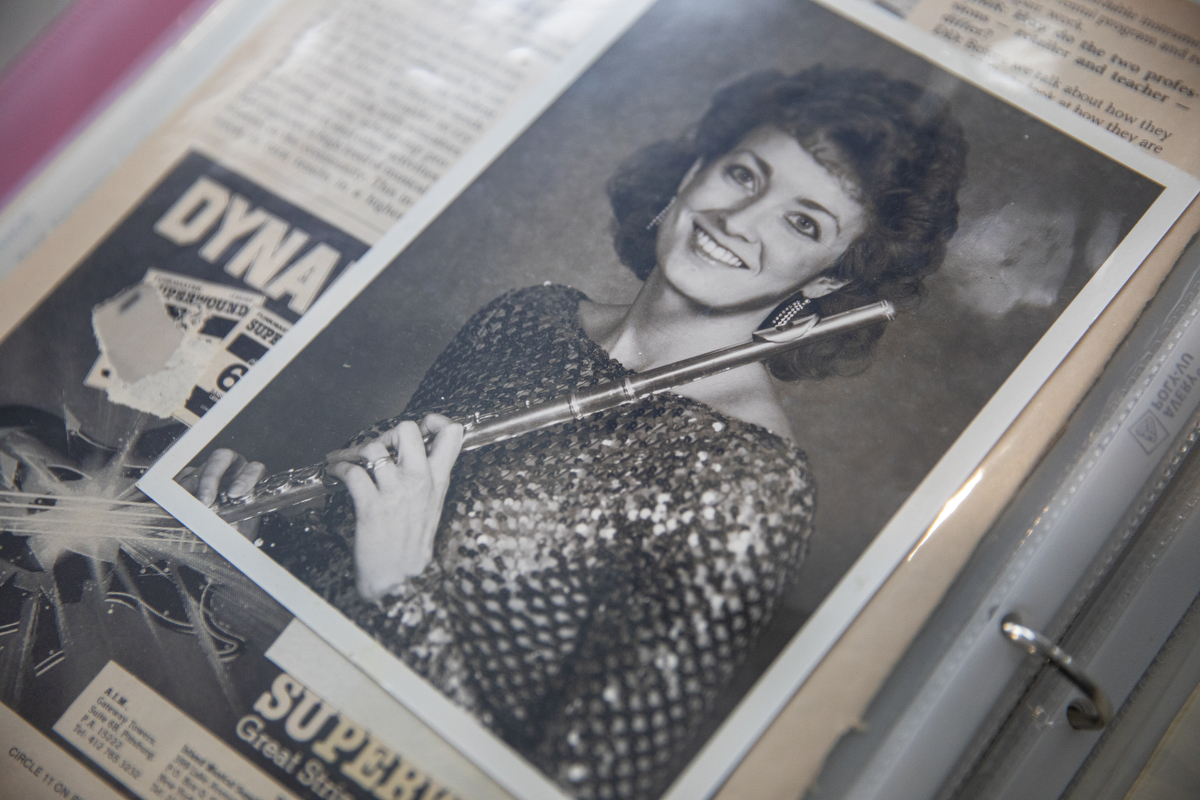 Former pageant queen reunited with her portrait from the 1980's - mlive.com