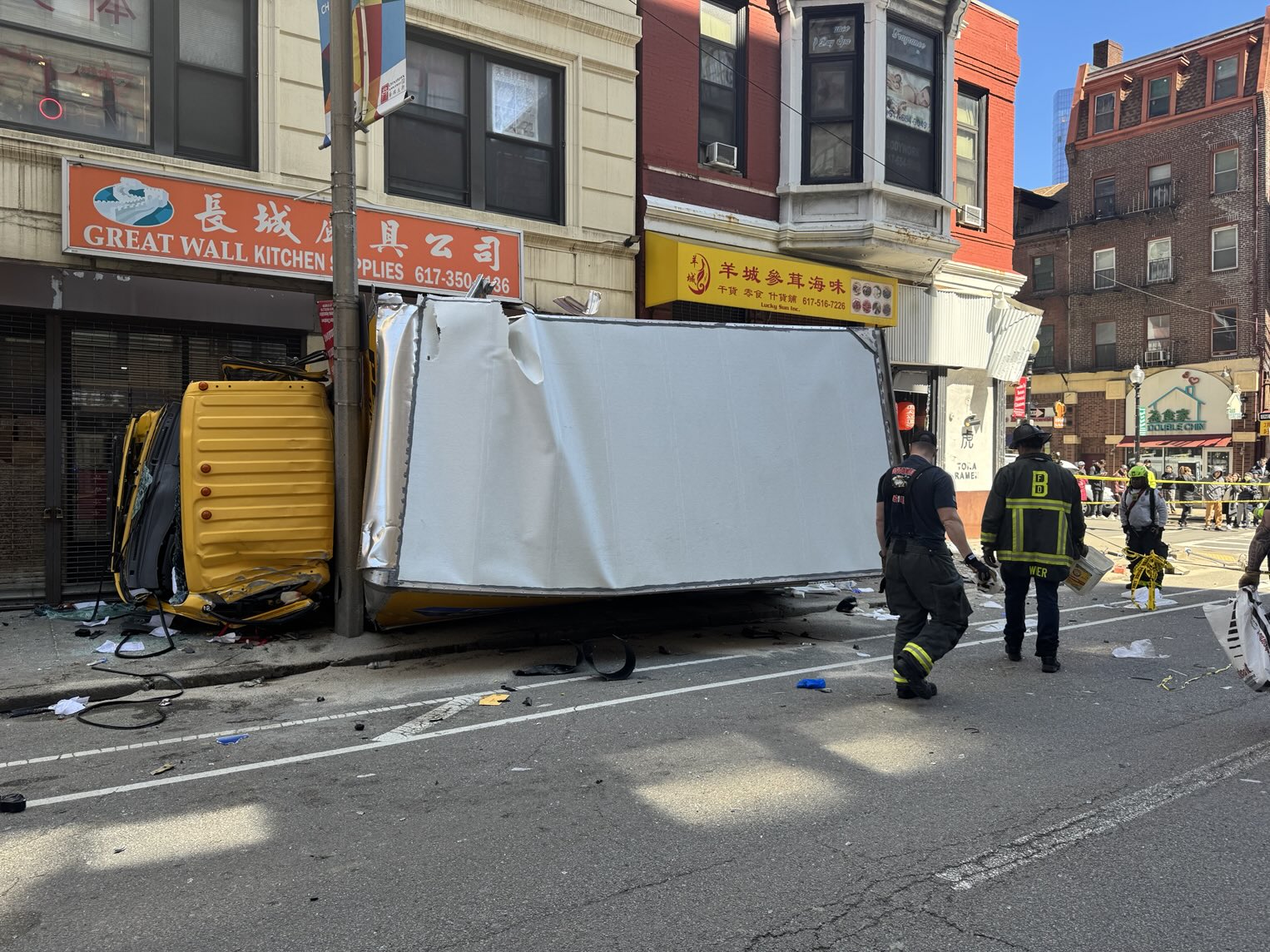 Box truck crashes into downtown Boston building - masslive.com