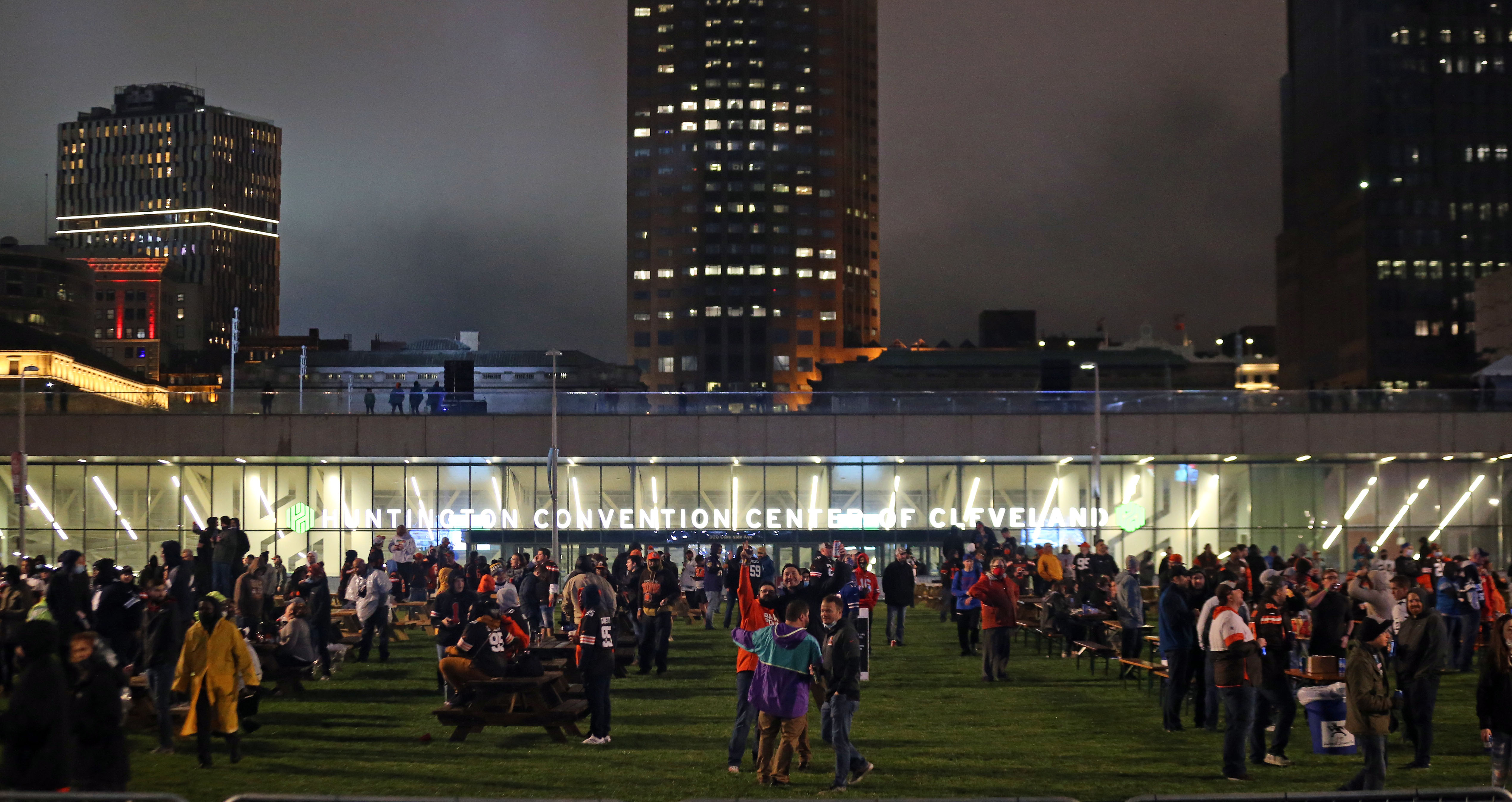 Browns fans react to pick, scenes around Cleveland on Day 1 of NFL ...