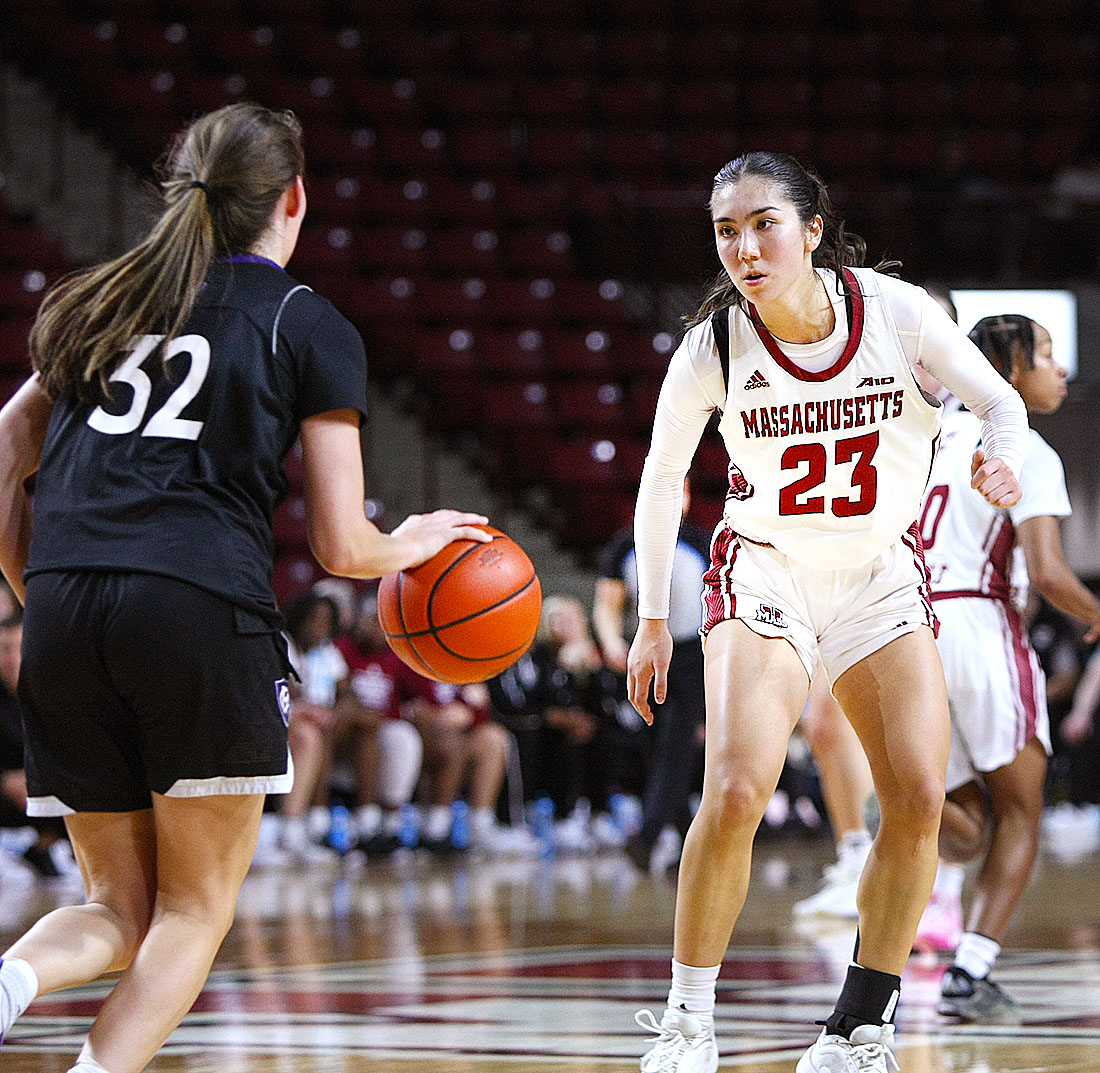 UMass Women's Basketball vs Holy Cross 11/20/24 - masslive.com