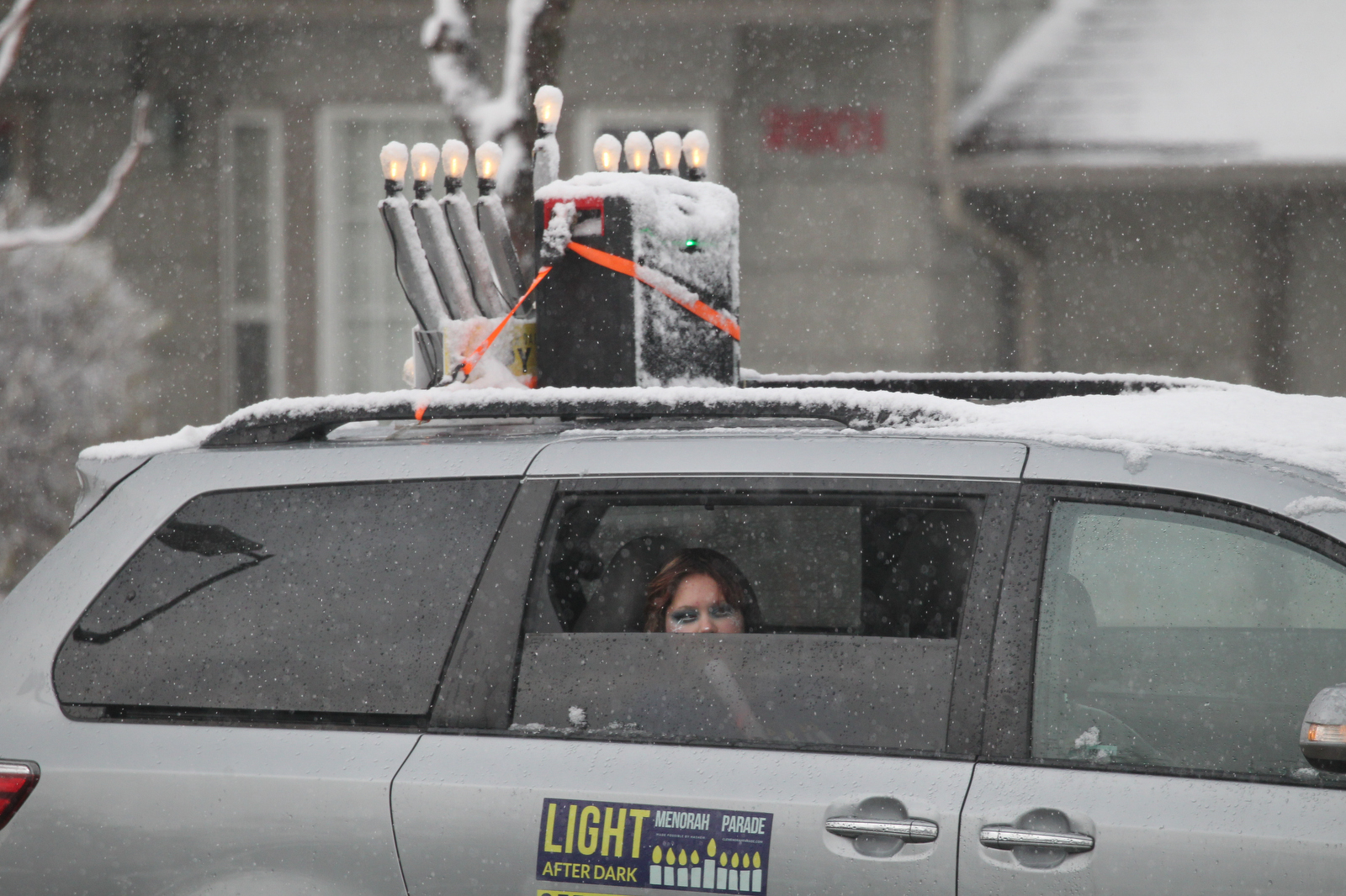 Menorah-topped cars parade through Cleveland eastern suburbs ...