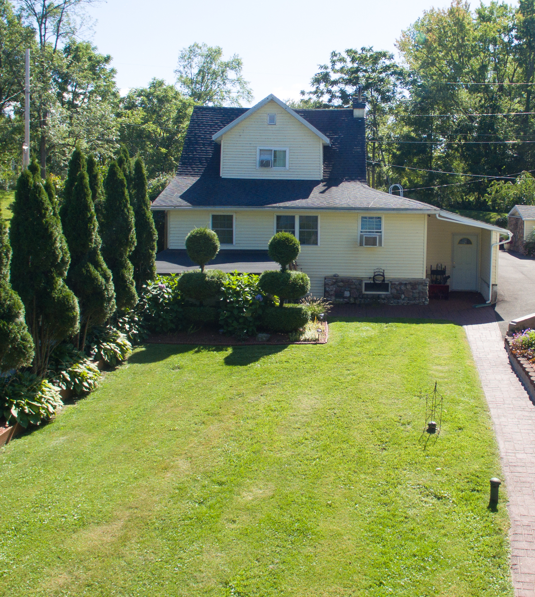 Brewerton property on Oneida Lake has three homes on it - syracuse.com