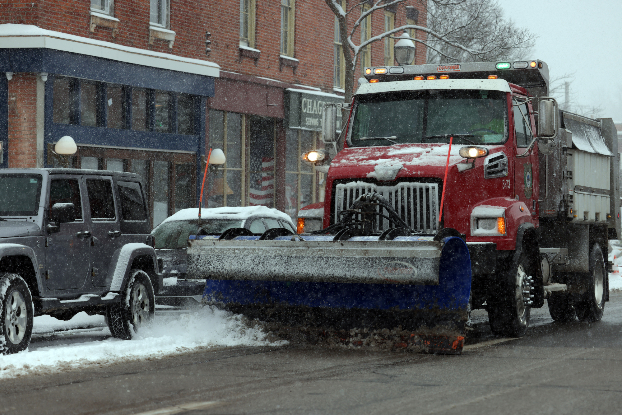 Lake effect snow hits Northeast Ohio - cleveland.com