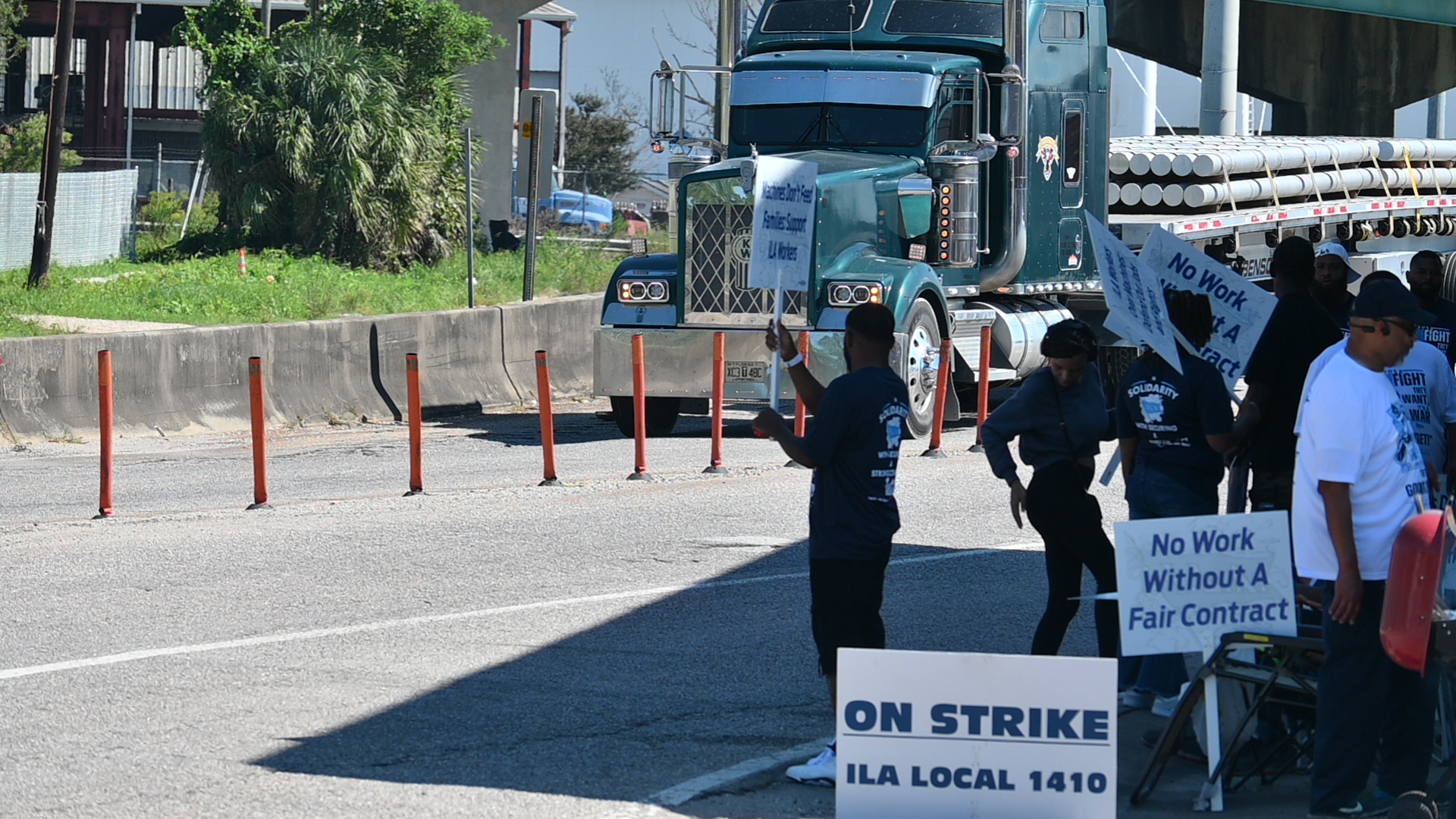 Port strike in Mobile, Alabama - al.com