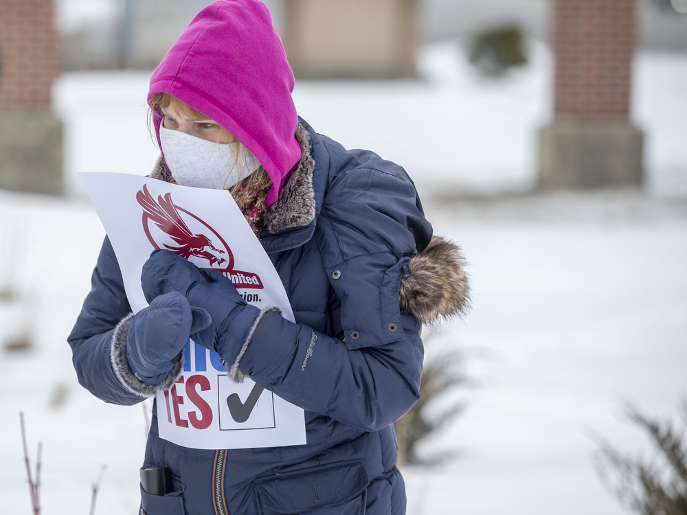 Rally held in support of unionizing HACC faculty - pennlive.com