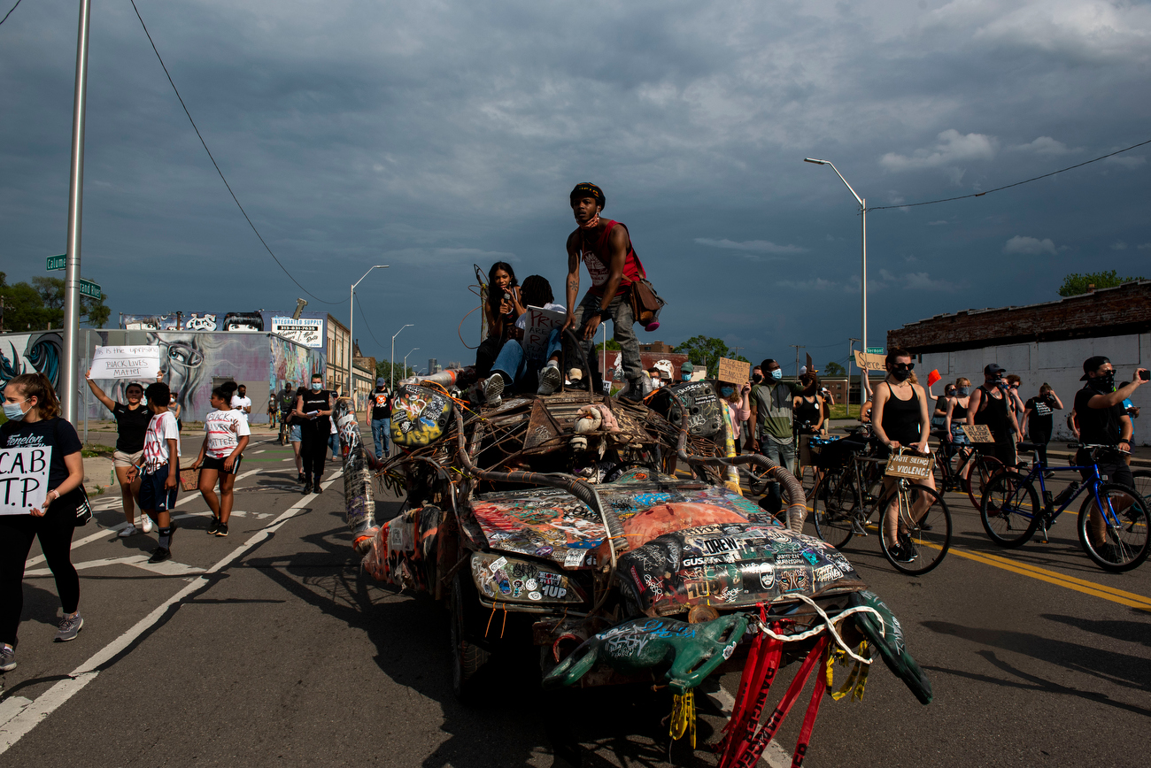 Detroit protesters march to site where 1967 riot began in eighth day of ...