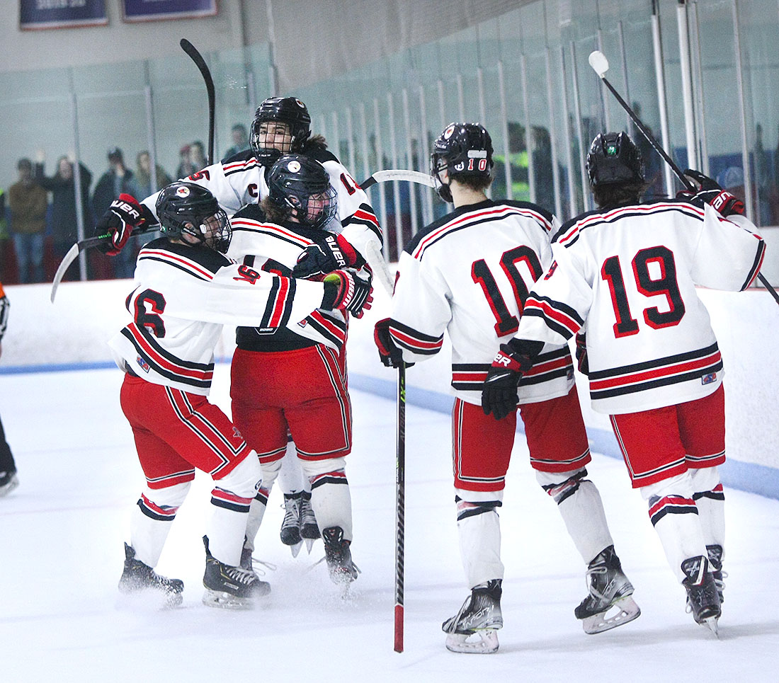 Waltham vs Pope Francis Hockey 3/3/22 - masslive.com