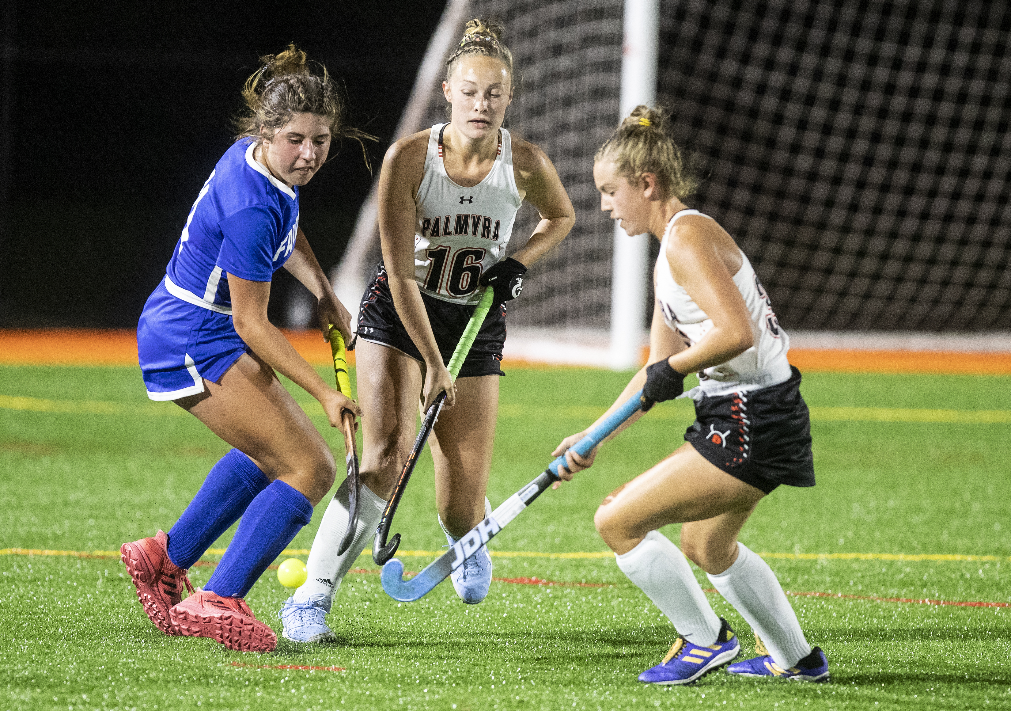 Lower Dauphin vs Palmyra in high school field hockey - pennlive.com