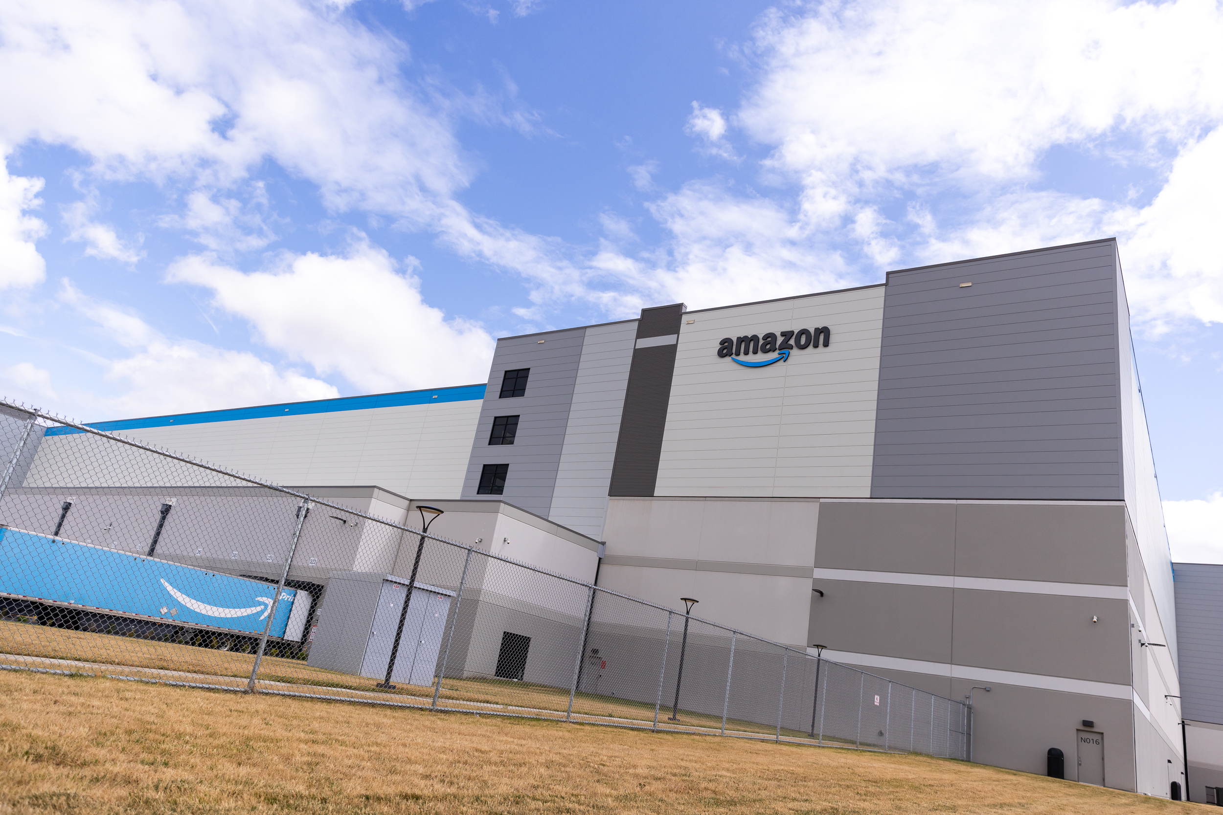 Amazon Fulfillment Center in Woodburn - oregonlive.com