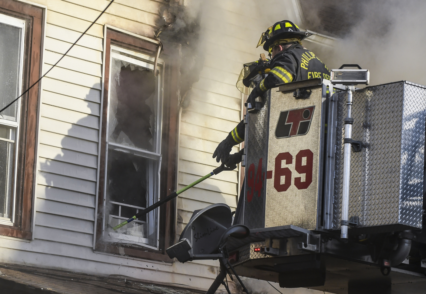 Phillipsburg apartment fire Dec. 9, 2021 - lehighvalleylive.com