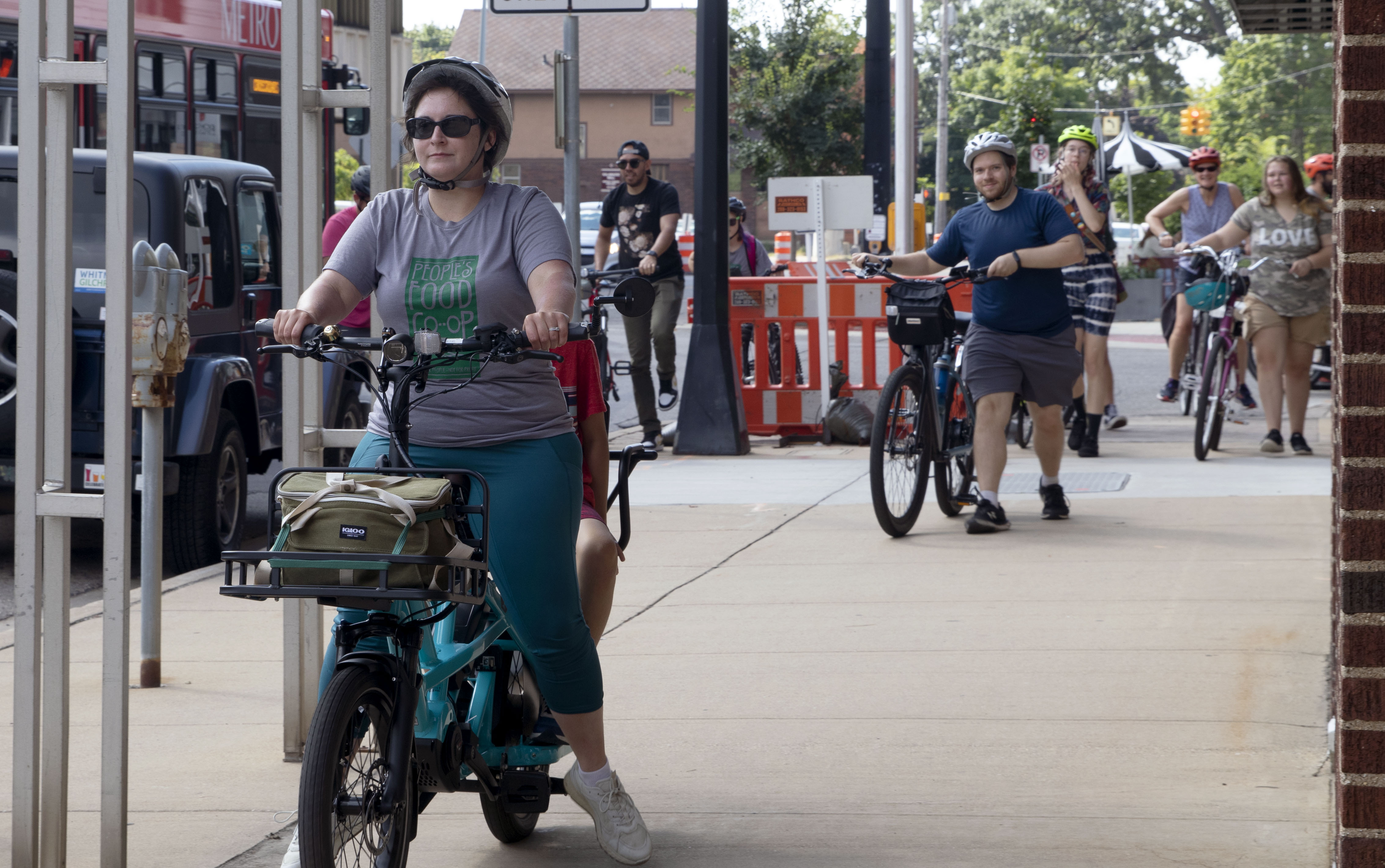 Setting out on a community cruise through Kalamazoo neighborhoods ...