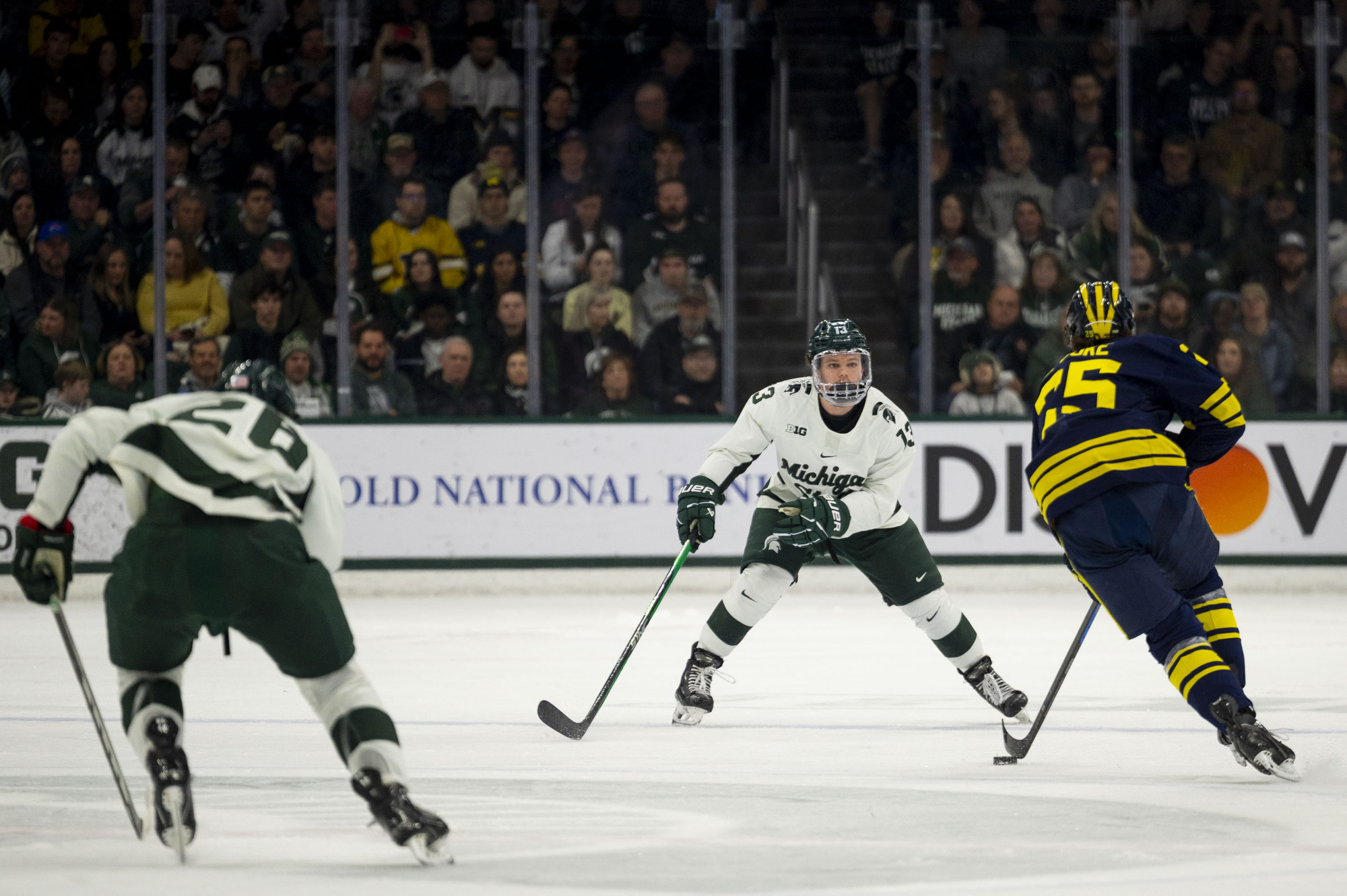 Michigan and Michigan State ice hockey face off for Big Ten ...