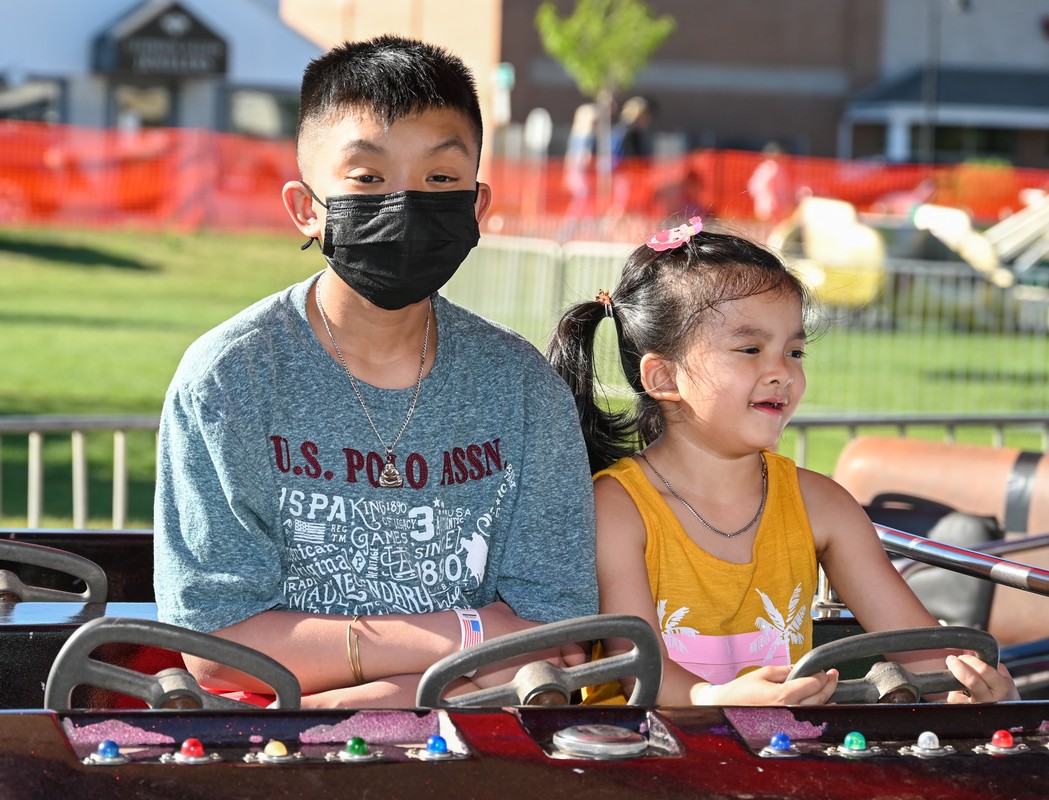 Rotary Club’s Carnival draws crowds to East Longmeadow (photos ...