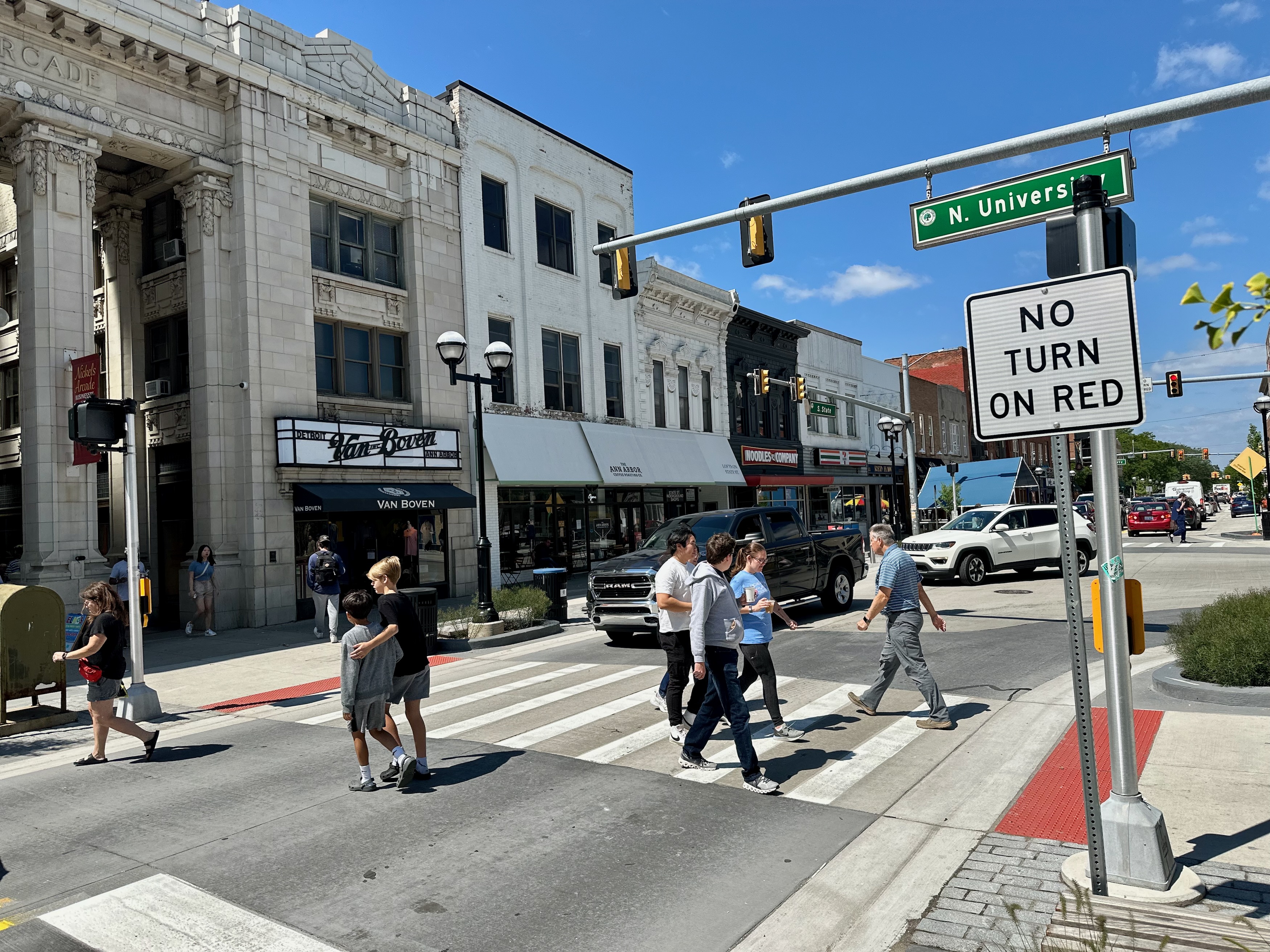 Ann Arbor's new curbless-design State Street, now open to traffic ...