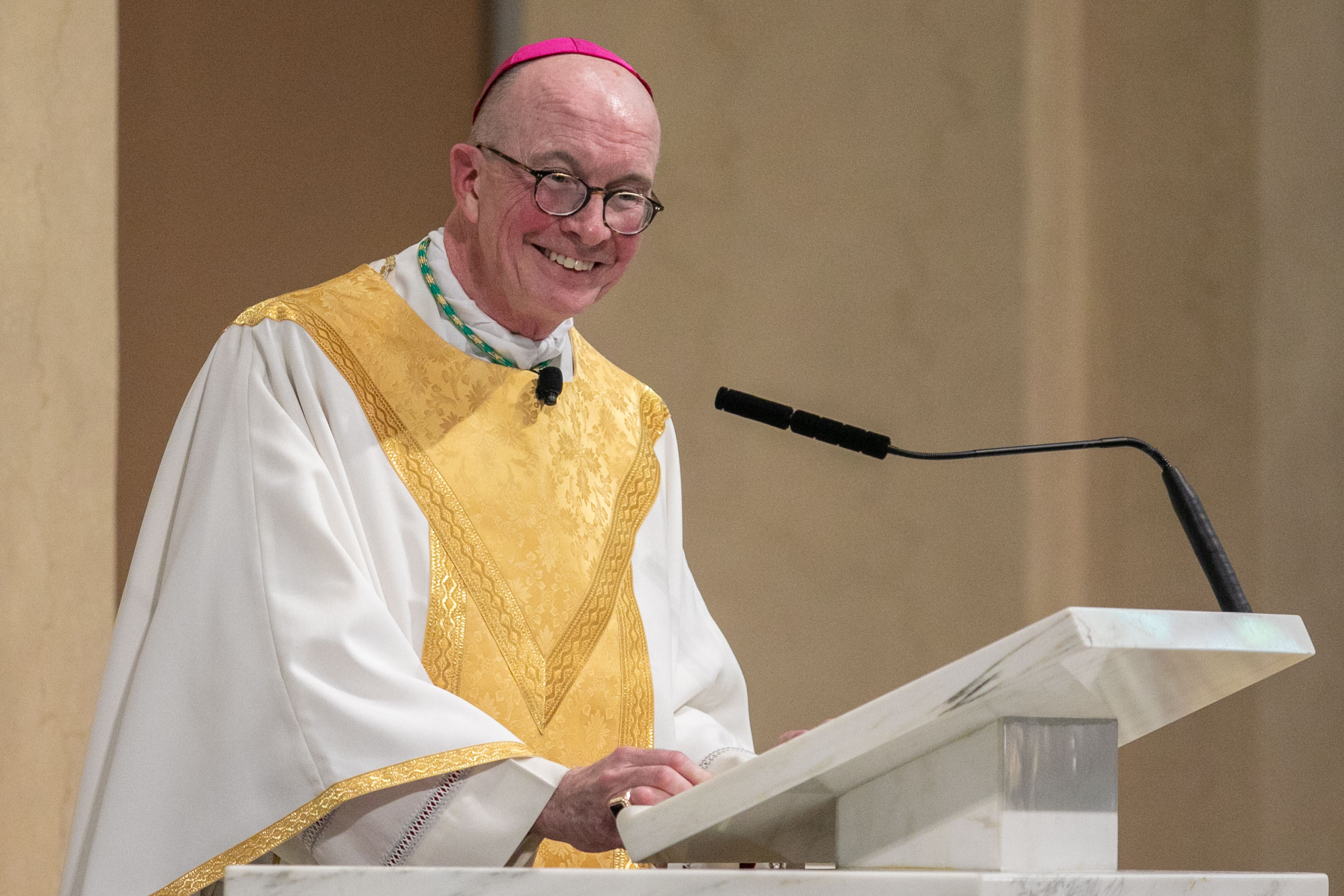 Rev. Senior installed as the 12th Bishop of Harrisburg - pennlive.com