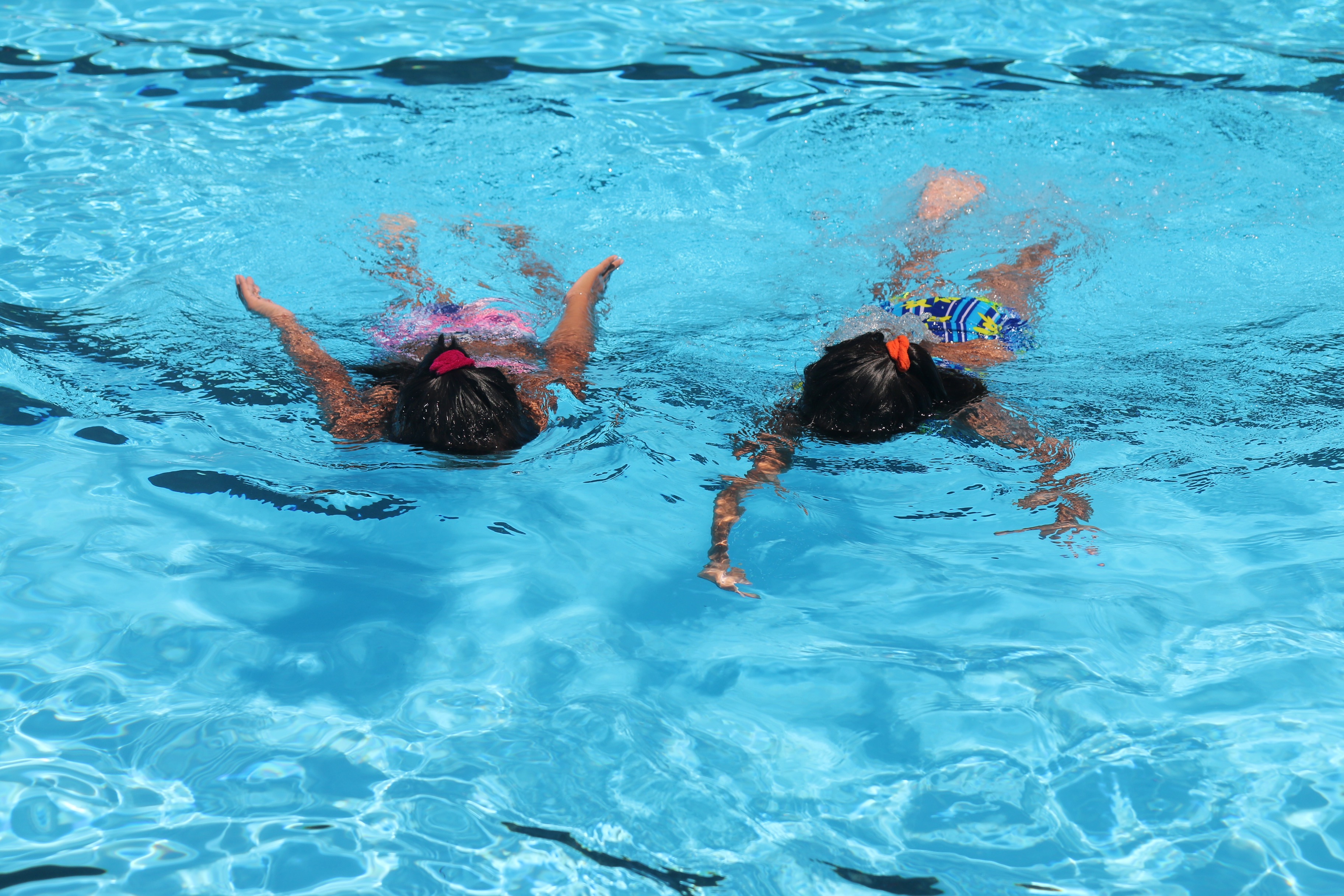 Swimmers get cool at Tottenville Pool - silive.com