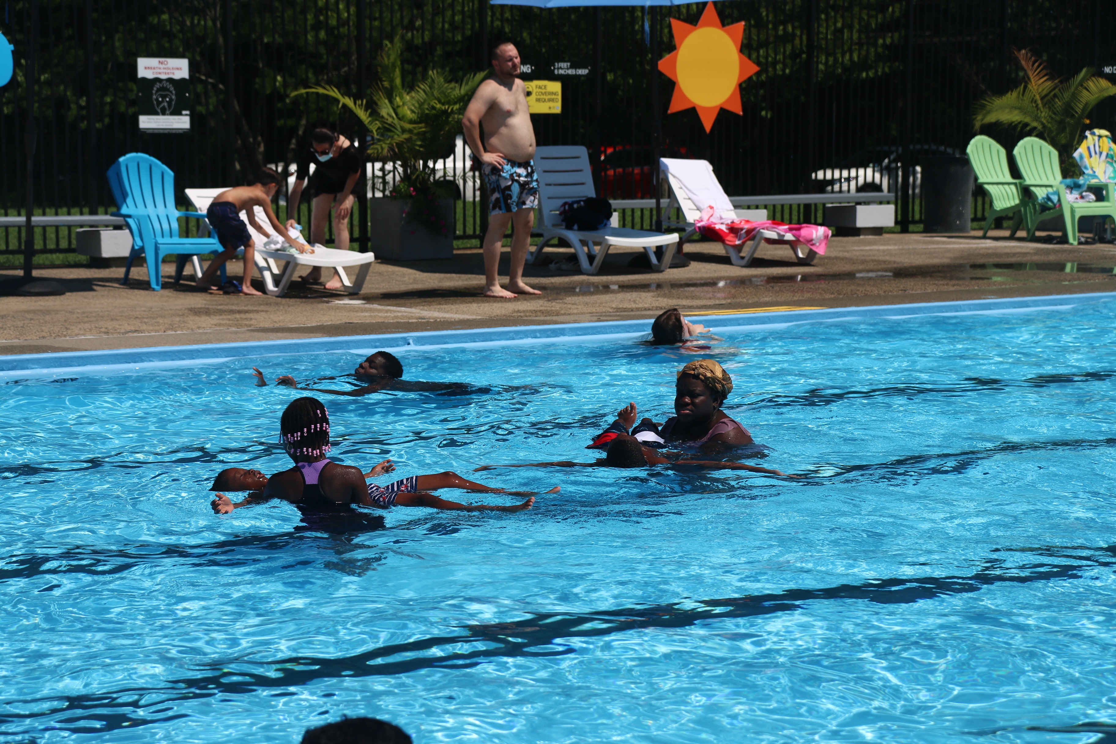 Swimmers get cool at Tottenville Pool - silive.com
