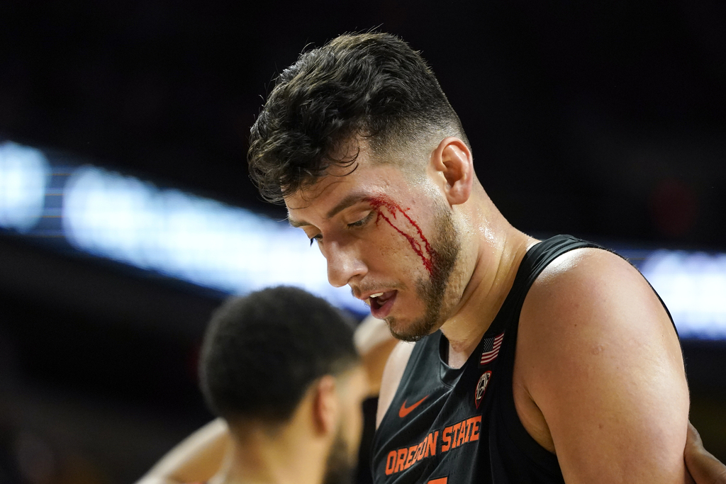 Oregon State men's basketball at Iowa State, Nov. 12, 2021 - oregonlive.com