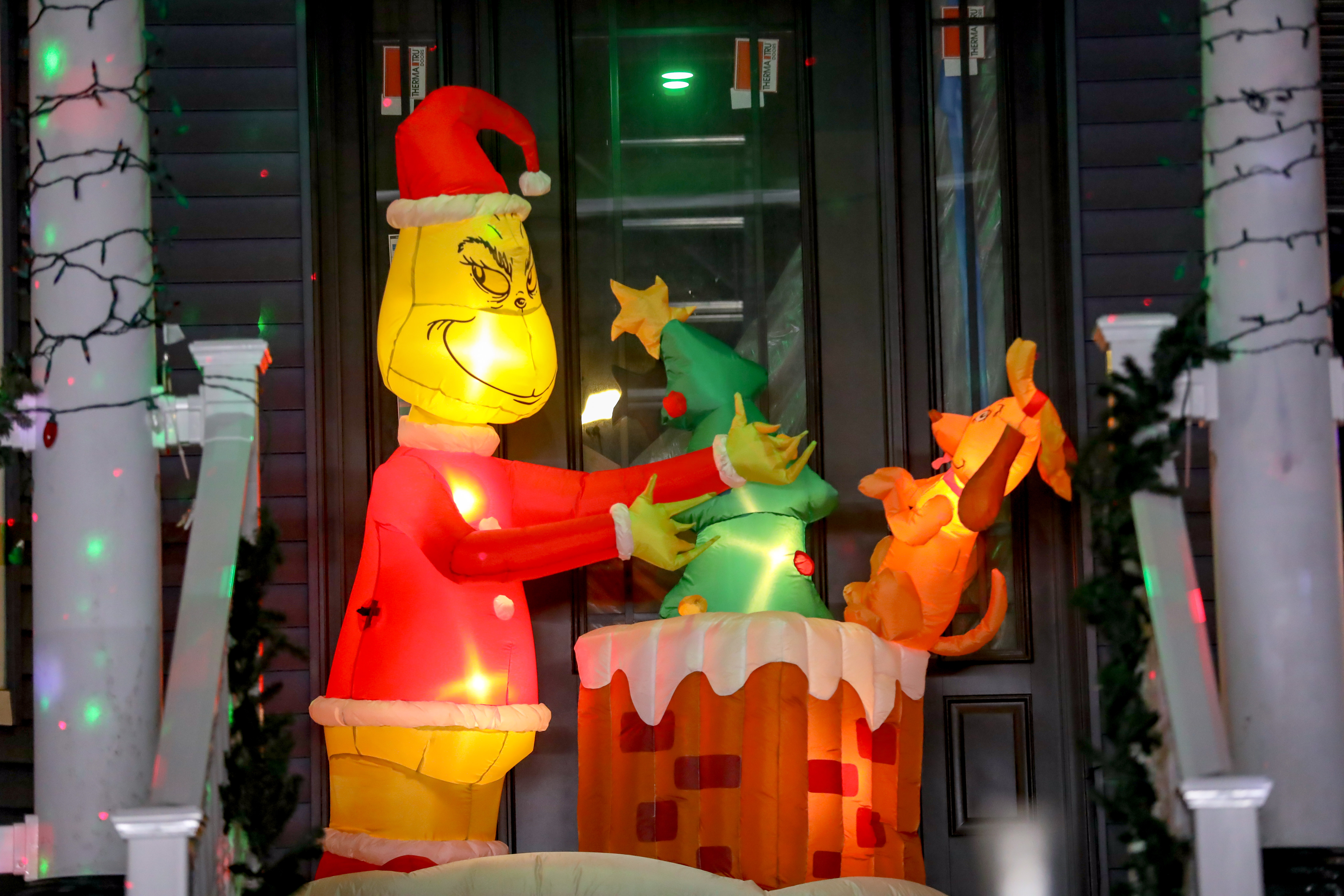 Scenes from the Third Annual Port Richmond Holiday Tree Lighting ...