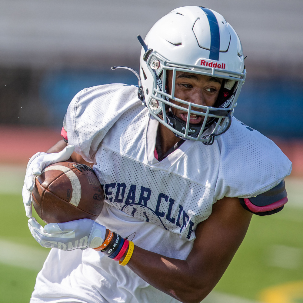 Cedar Cliff gets ready for the 2022 football season - pennlive.com