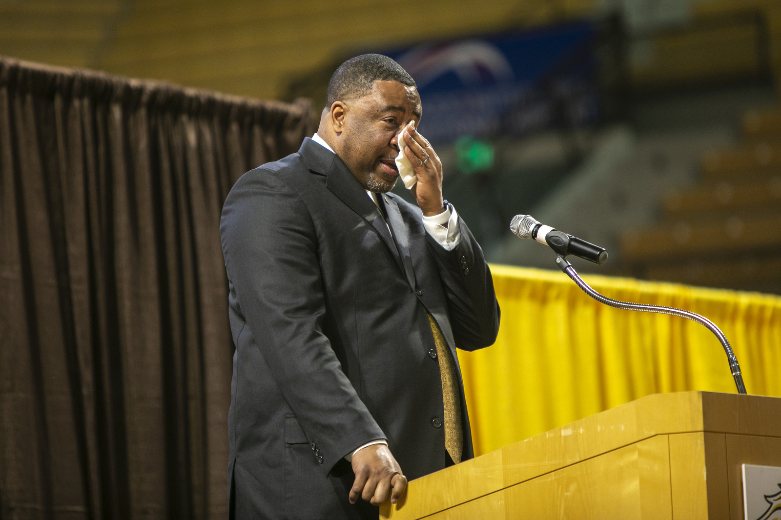Western Michigan Broncos welcome new men's basketball head coach Dwayne ...