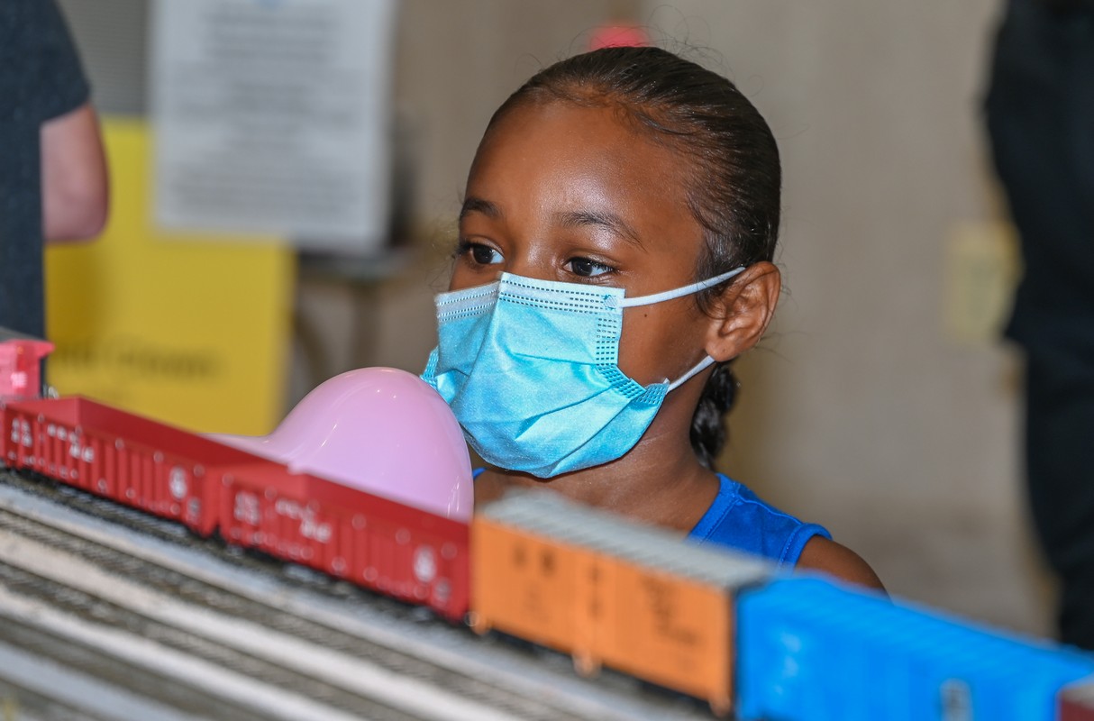 Model railroading draws young train enthusiasts to Union Station ...