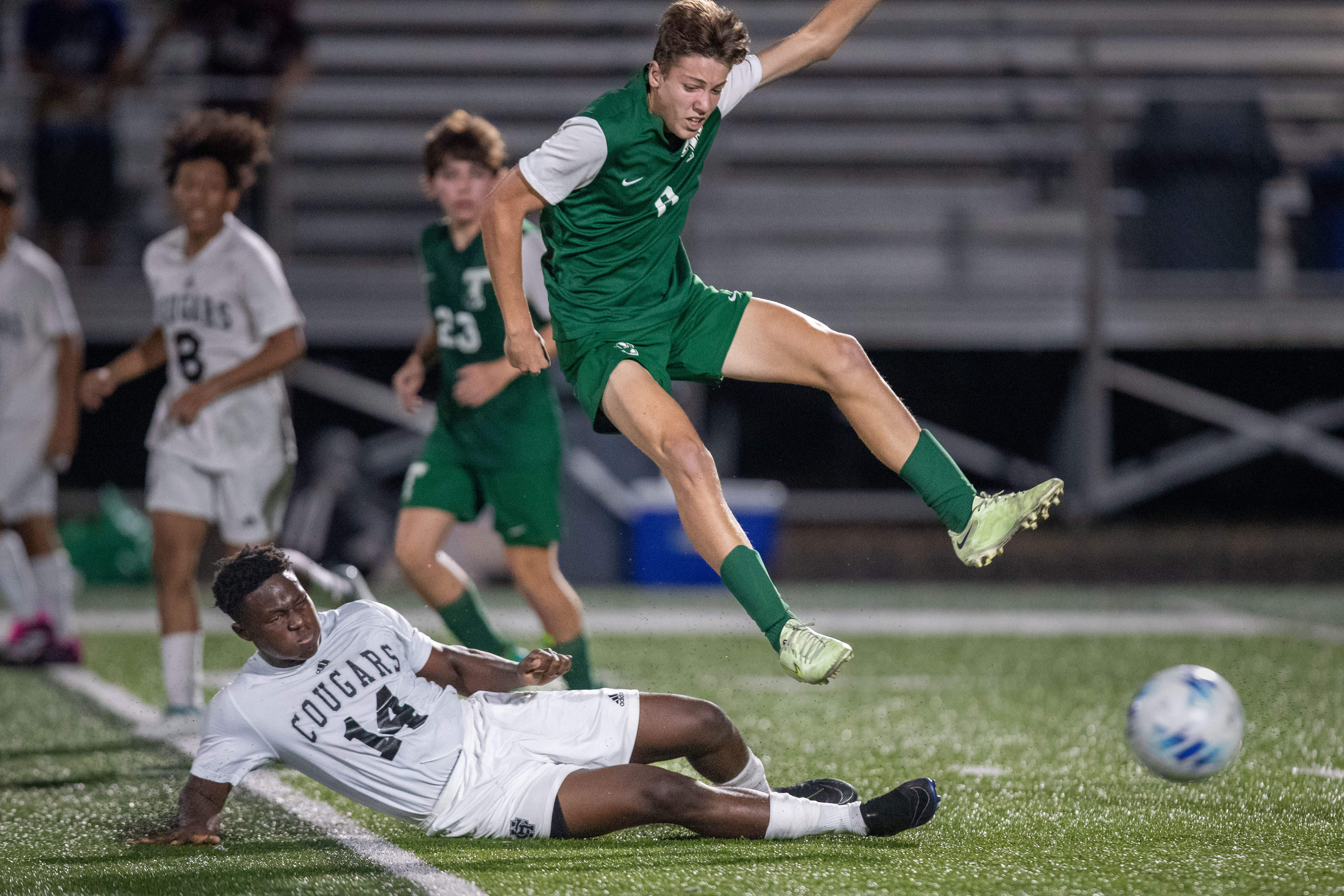 Trinity defeats Harrisburg, 5-3, in boys soccer matchup - pennlive.com