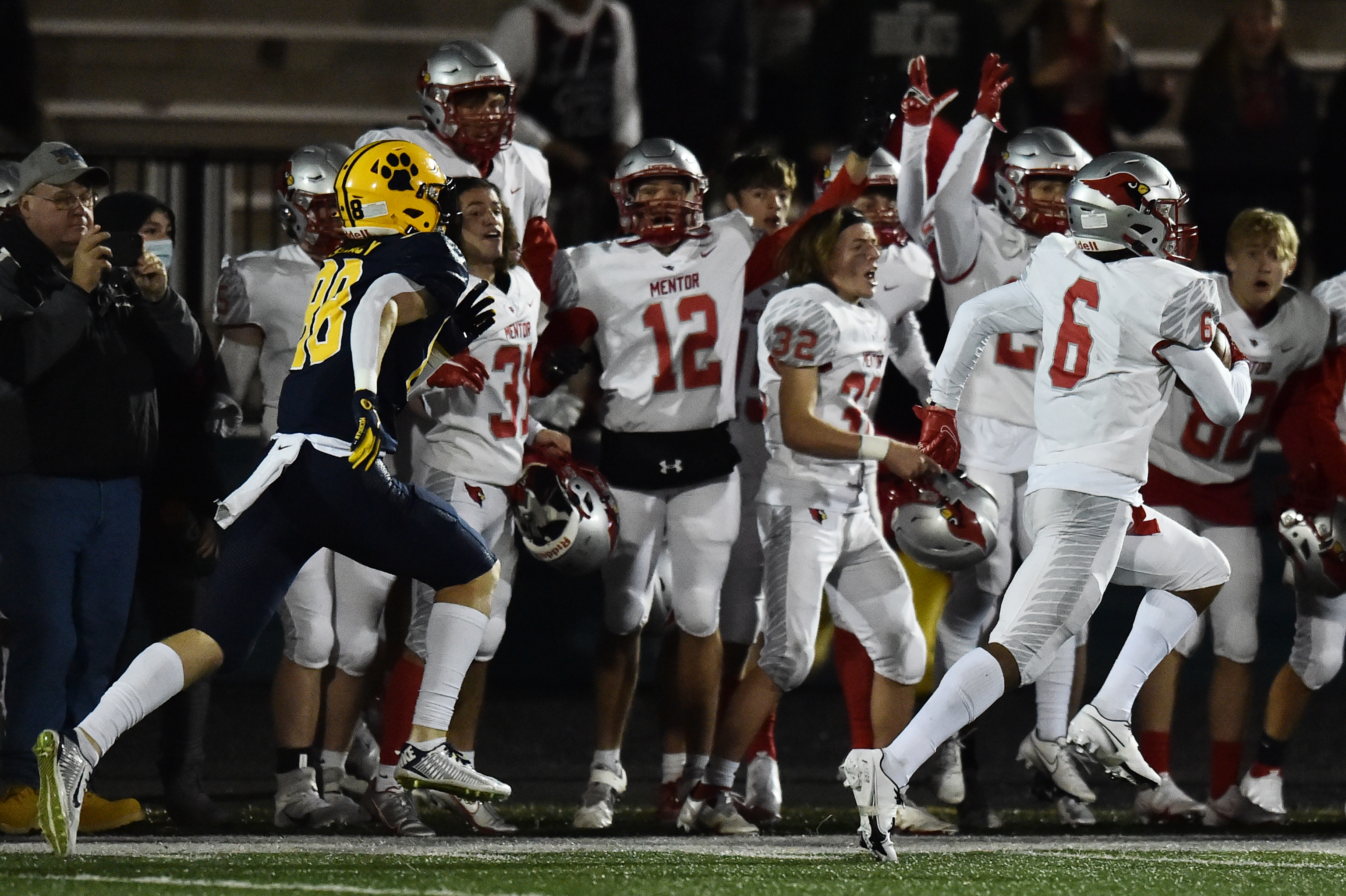 St. Ignatius vs Mentor, October 29, 2021. - cleveland.com