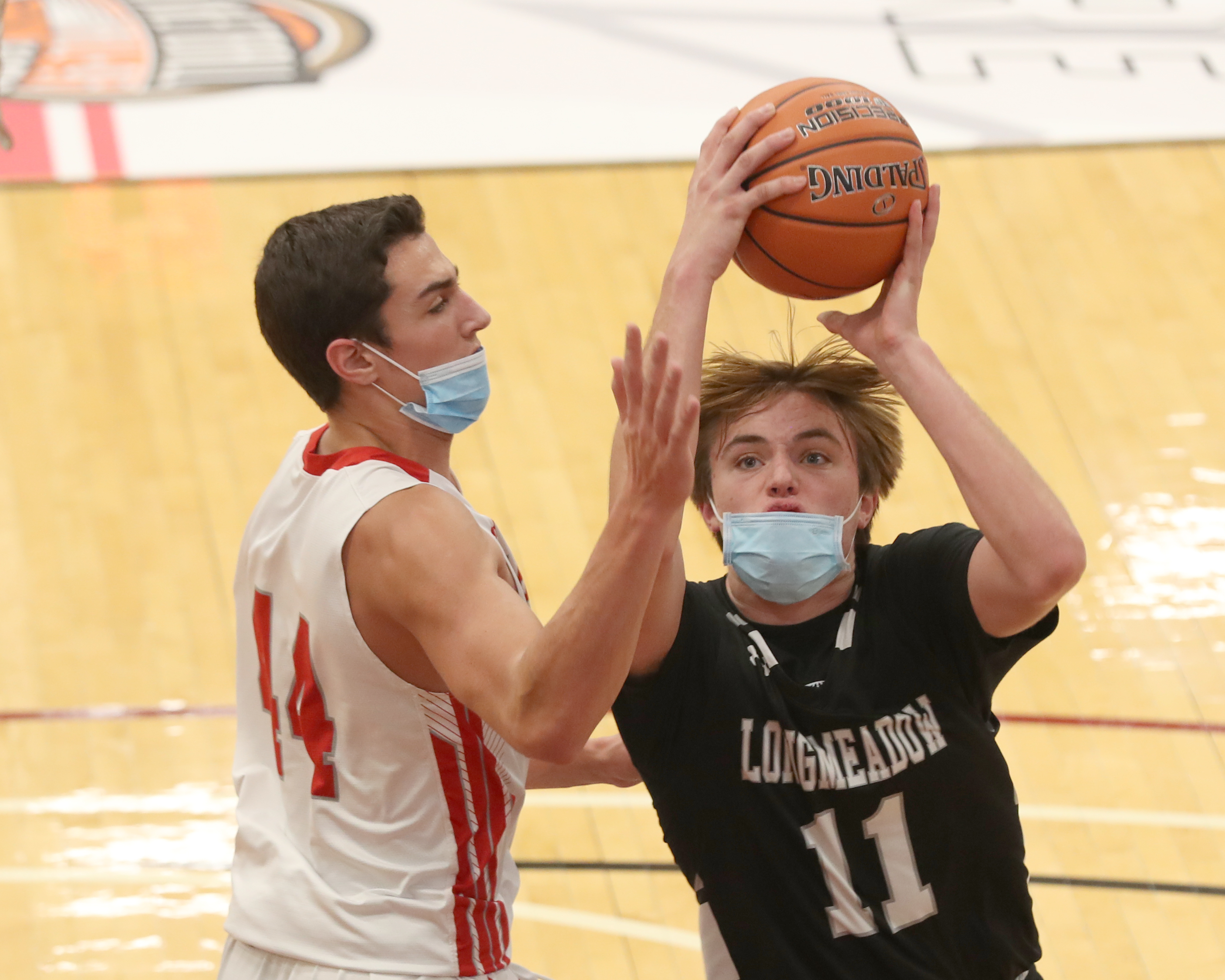 East Longmeadow vs Longmeadow Boys Basketball - masslive.com