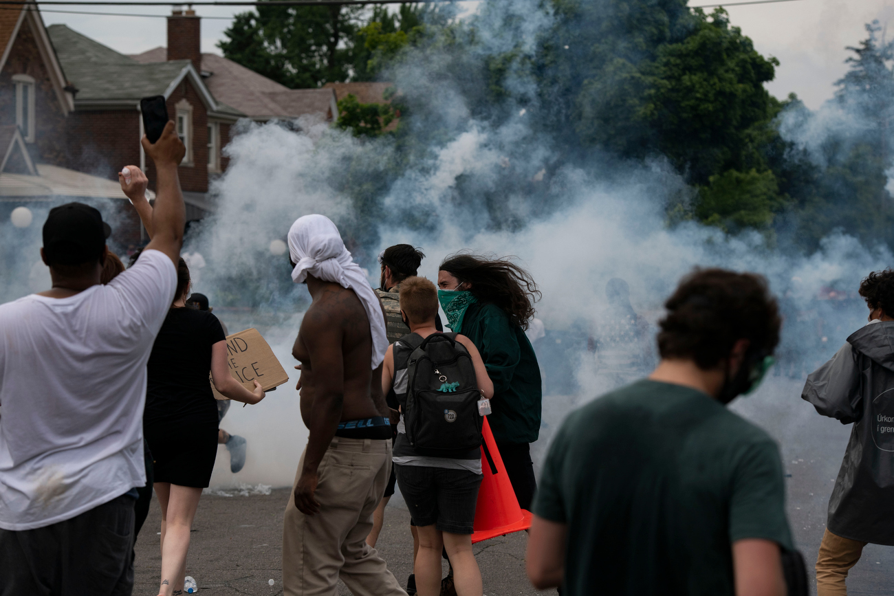 Protesters converge on scene of police-involved shooting in Detroit ...