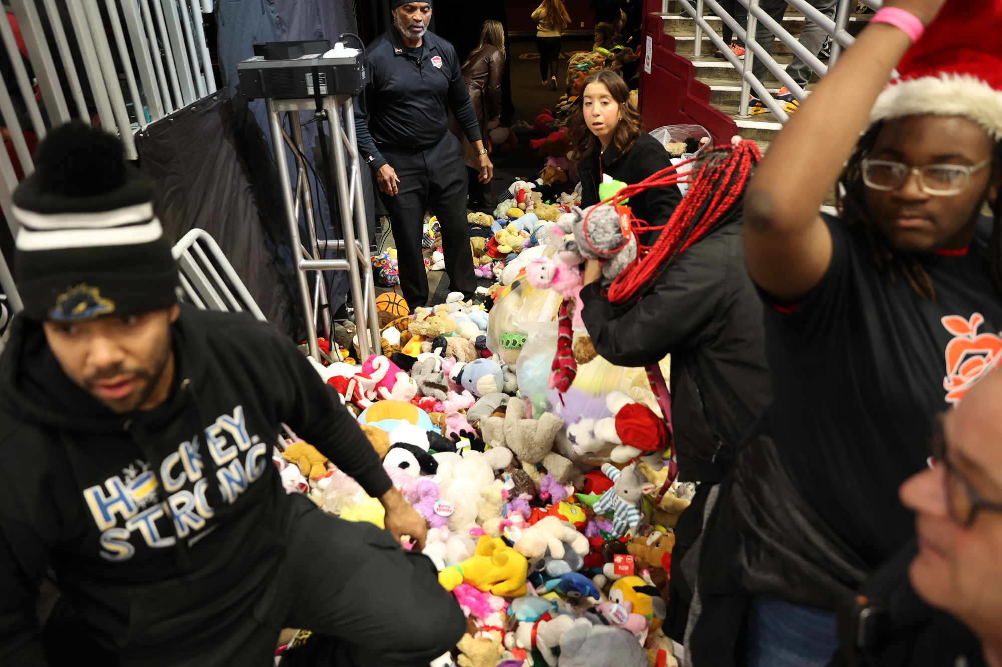 Teddy Bear Toss at Cleveland Monsters game - cleveland.com