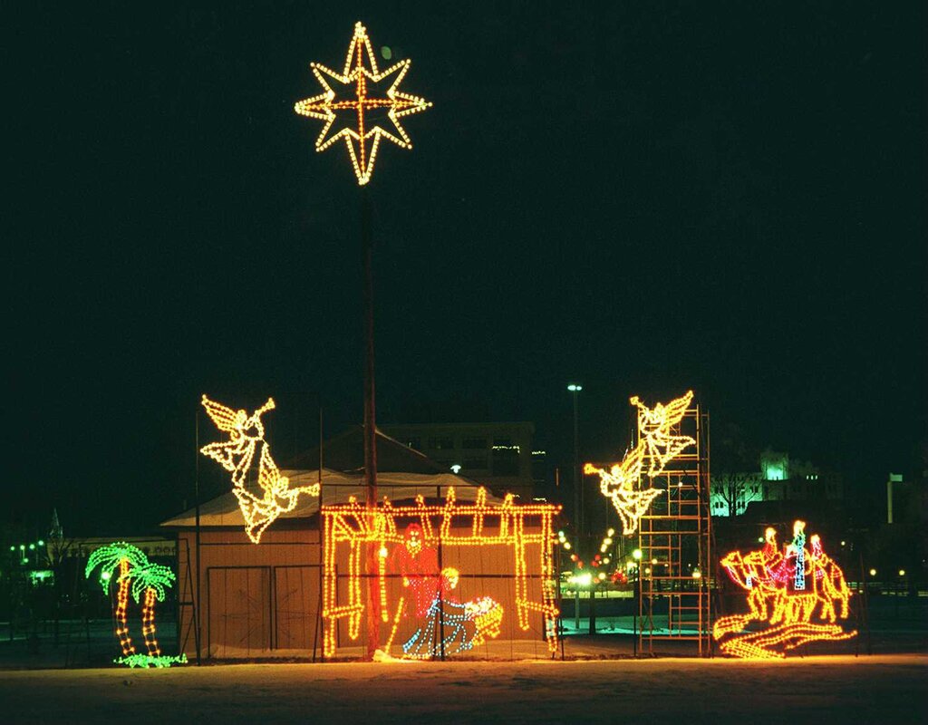 A look back at Bay City's old River of Lights tour - mlive.com